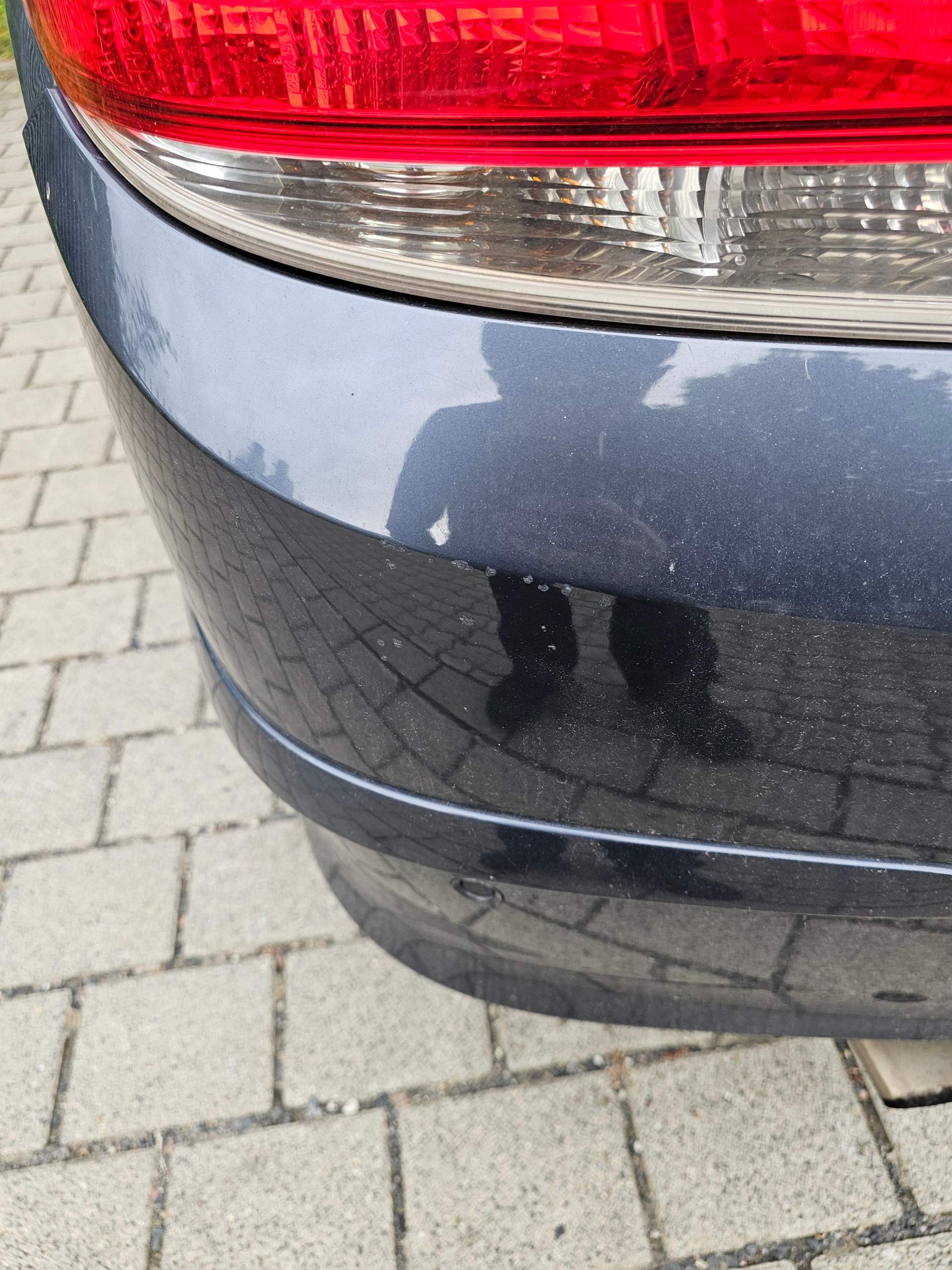 Guten Tag, ich wollte mal fragen, weiß einer oder eine zufällig, ob die ...