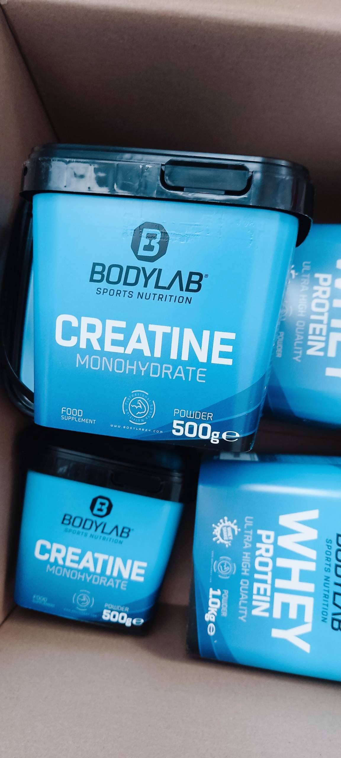 Habt ihr euer Whey und Supplements lieber im Beutel oder in Dosen ...