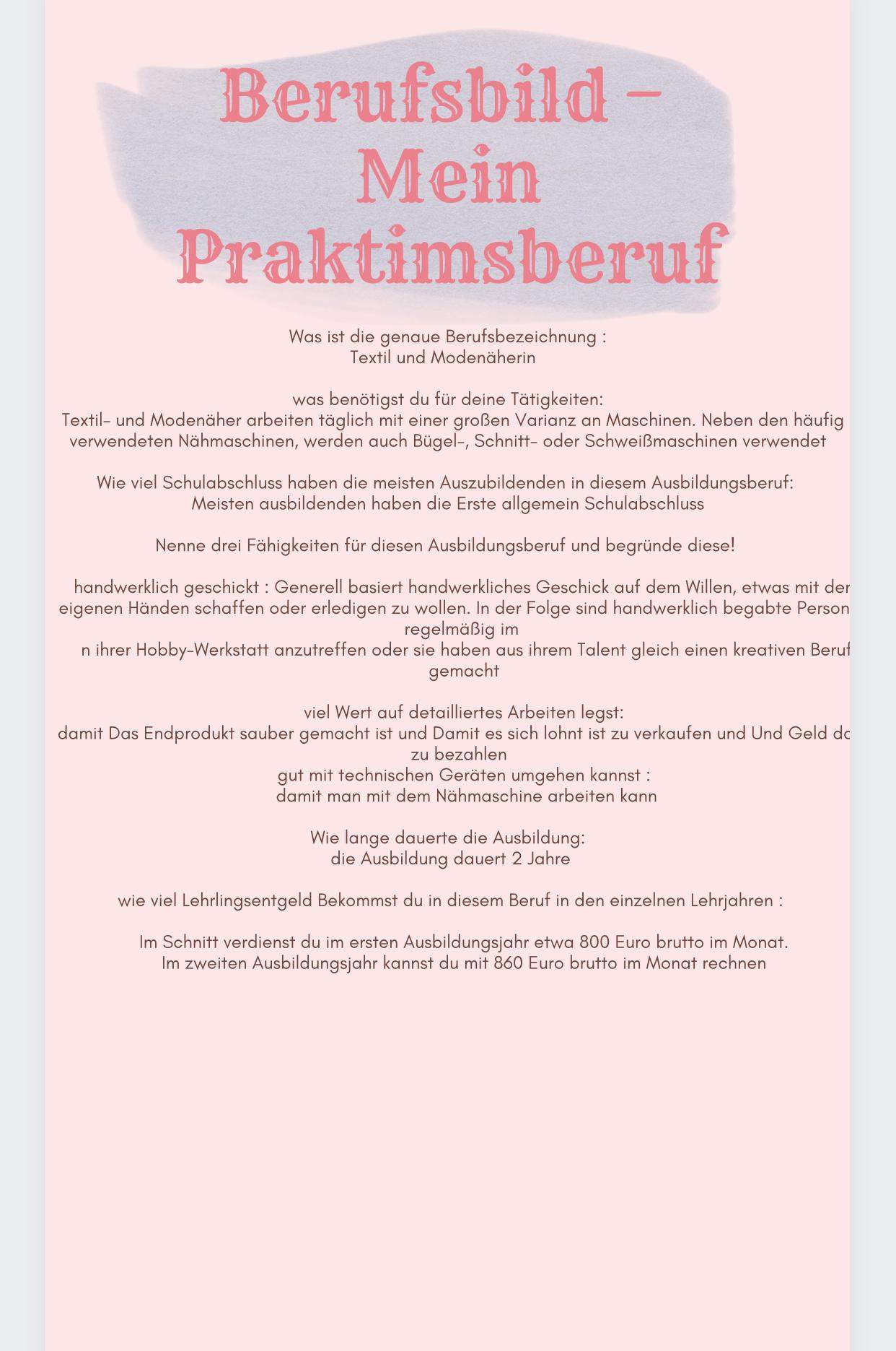 Hallo Leute wer kennt sich mit textil und Modeäherin könnt ihr mir ...