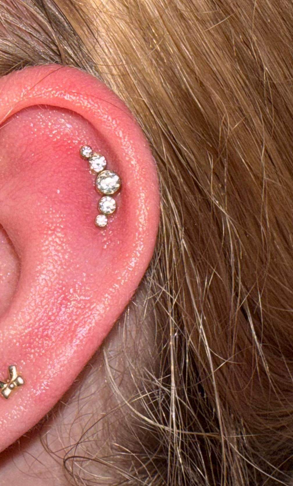 Helix Piercing Heilung