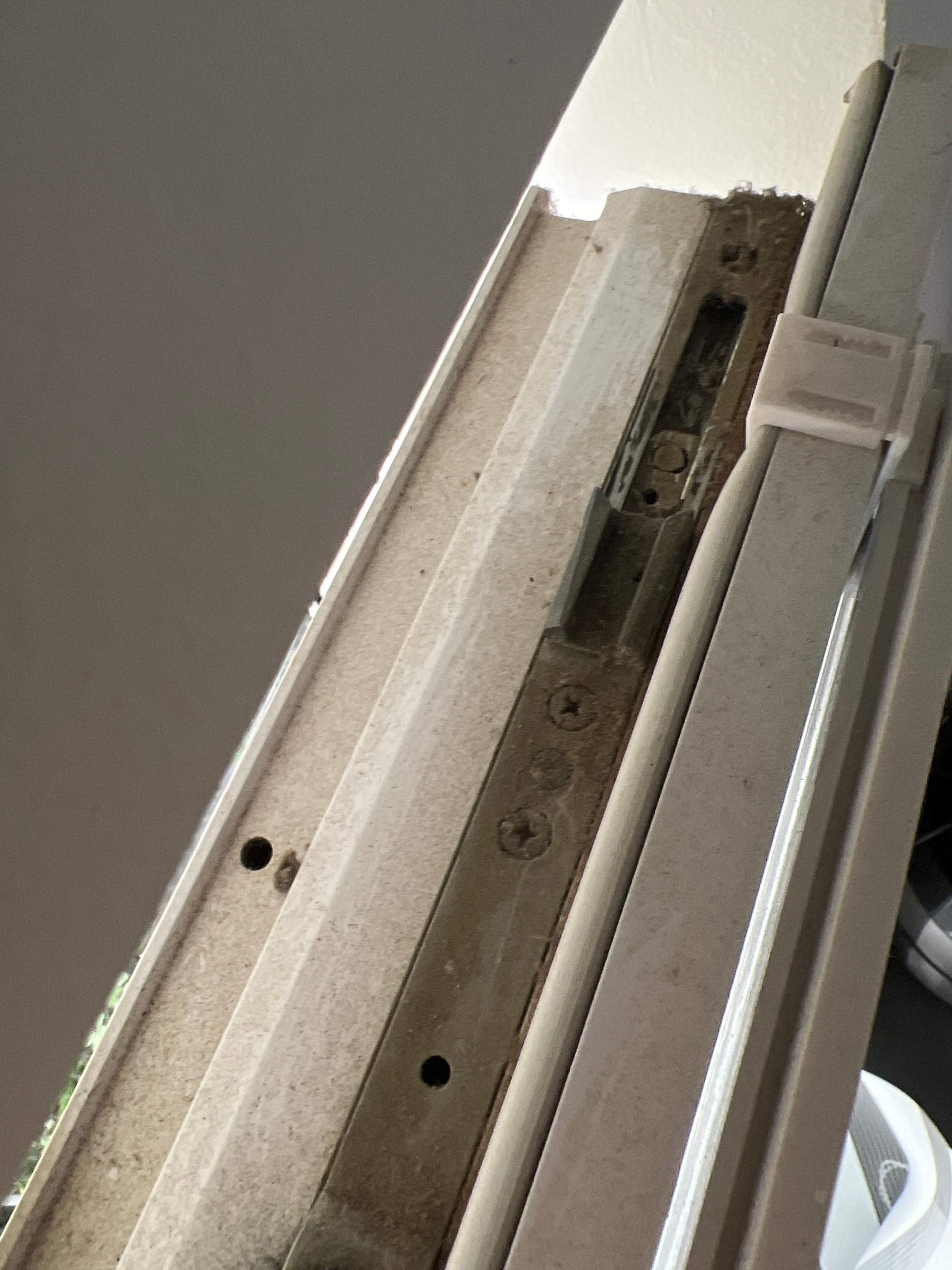 Hilfe Fenster klemmt!?