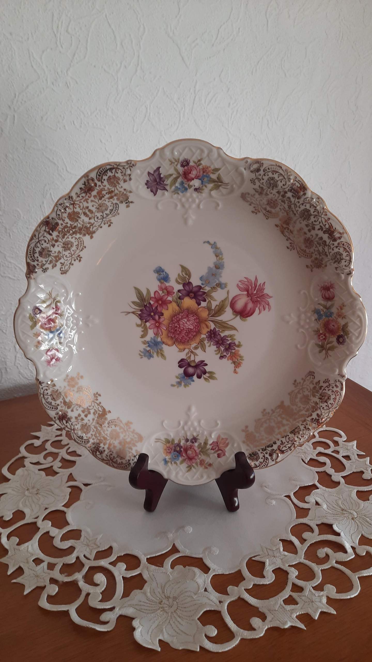 Ich möchte wissen was der Bavaria Teller Wert ist und wer so etwas ...