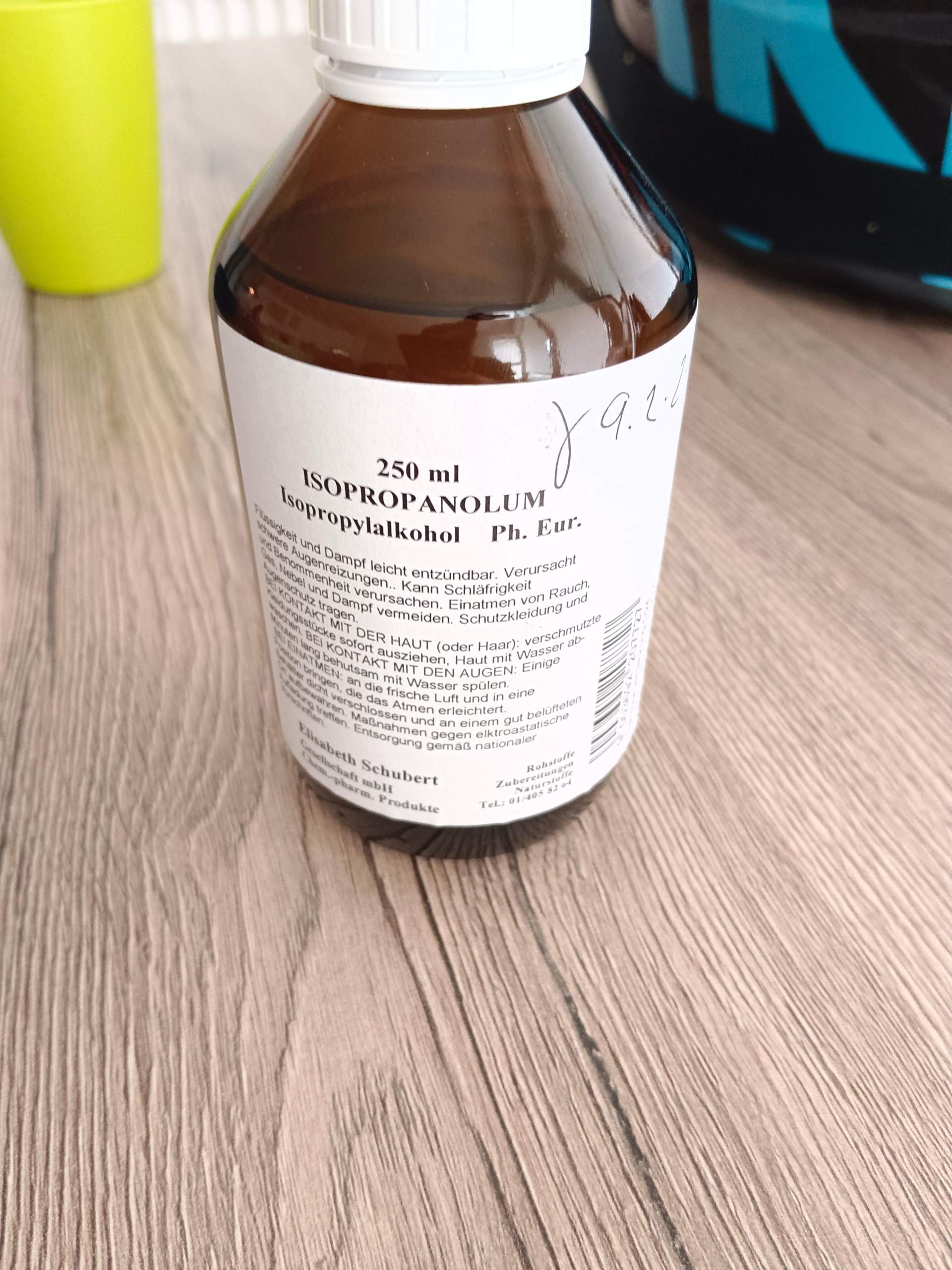 Isopropanol oder Isopropanolum? (PlayStation 4)