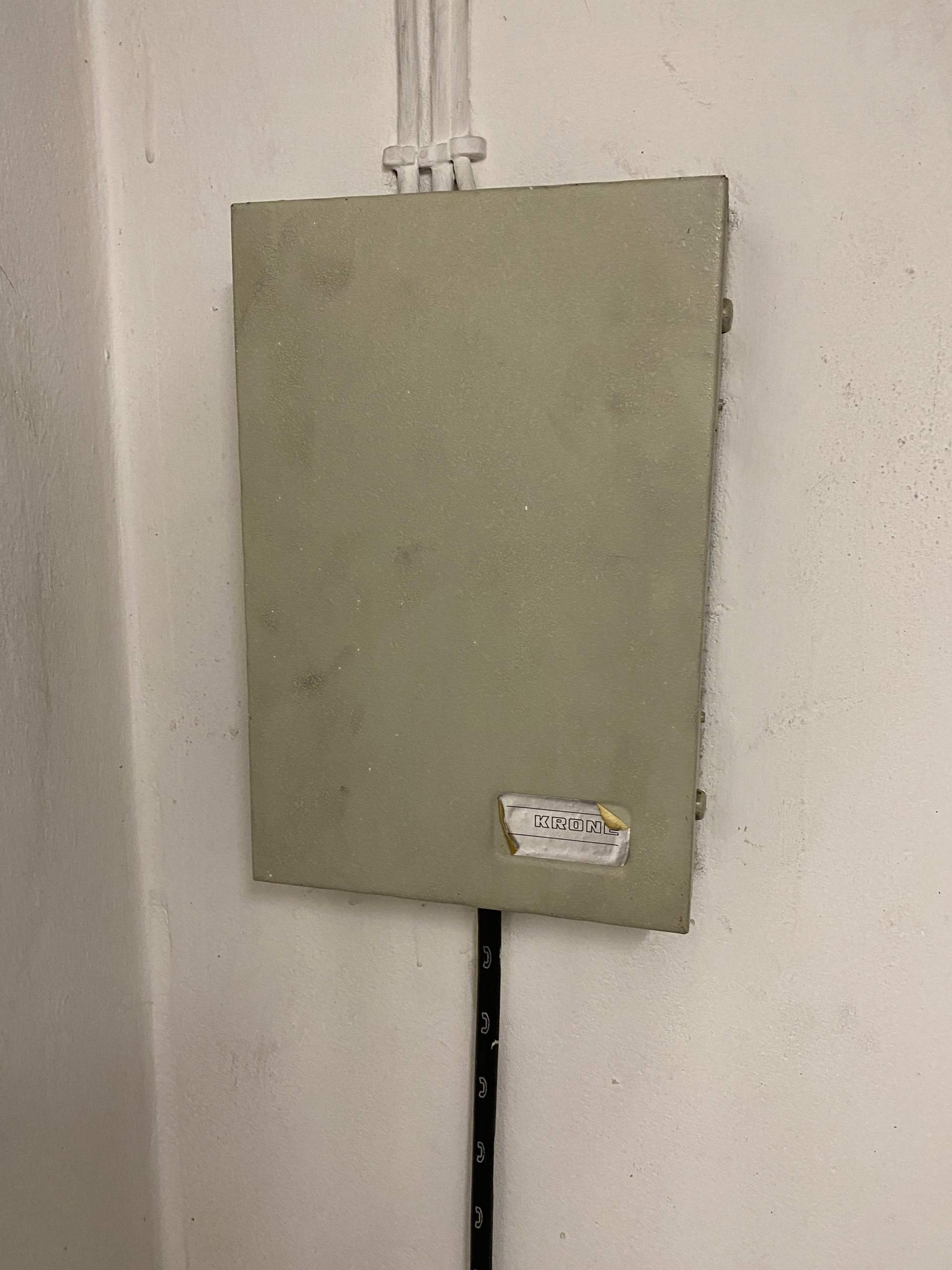 Ist das der Hausanschluss für DSL /APL? (Computer, Internet, Telekom)