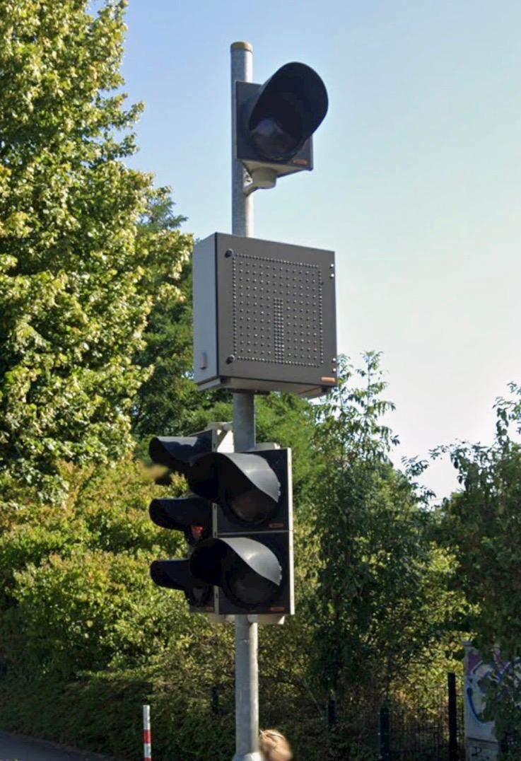 Ist das ein Ampelblitzer? (Auto, Verkehr, Straßenverkehr)