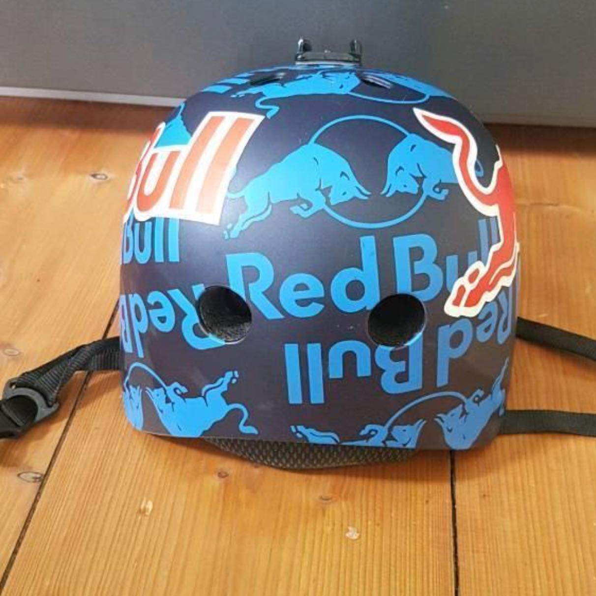 Ist das ein echter Red Bull Athleten Helm? (Mountainbike, Sponsor)