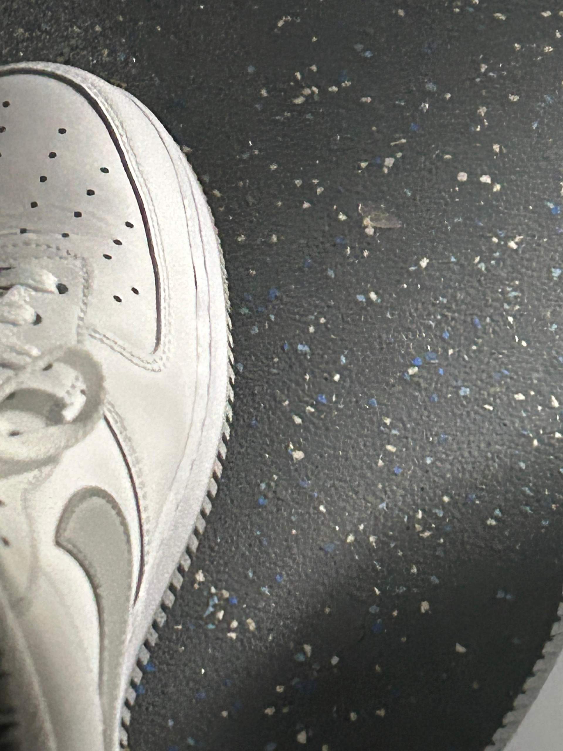 Ist das normal Nike Airforce 1? (Style, Sneaker, Schuhe kaufen)