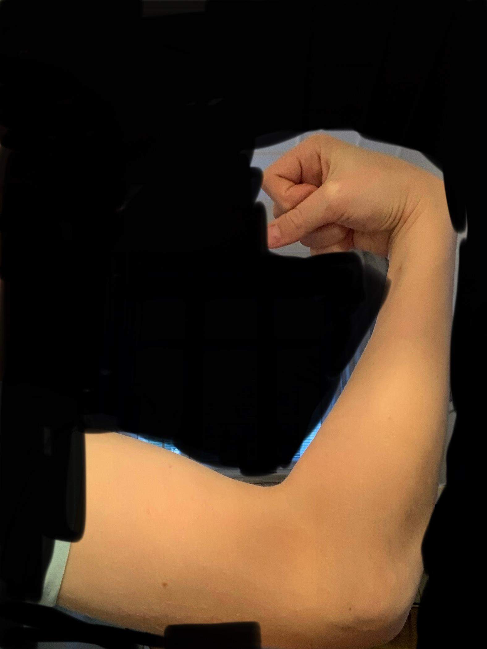 Ist der Bizeps gut? (Körper, Fitnessstudio, Krafttraining)