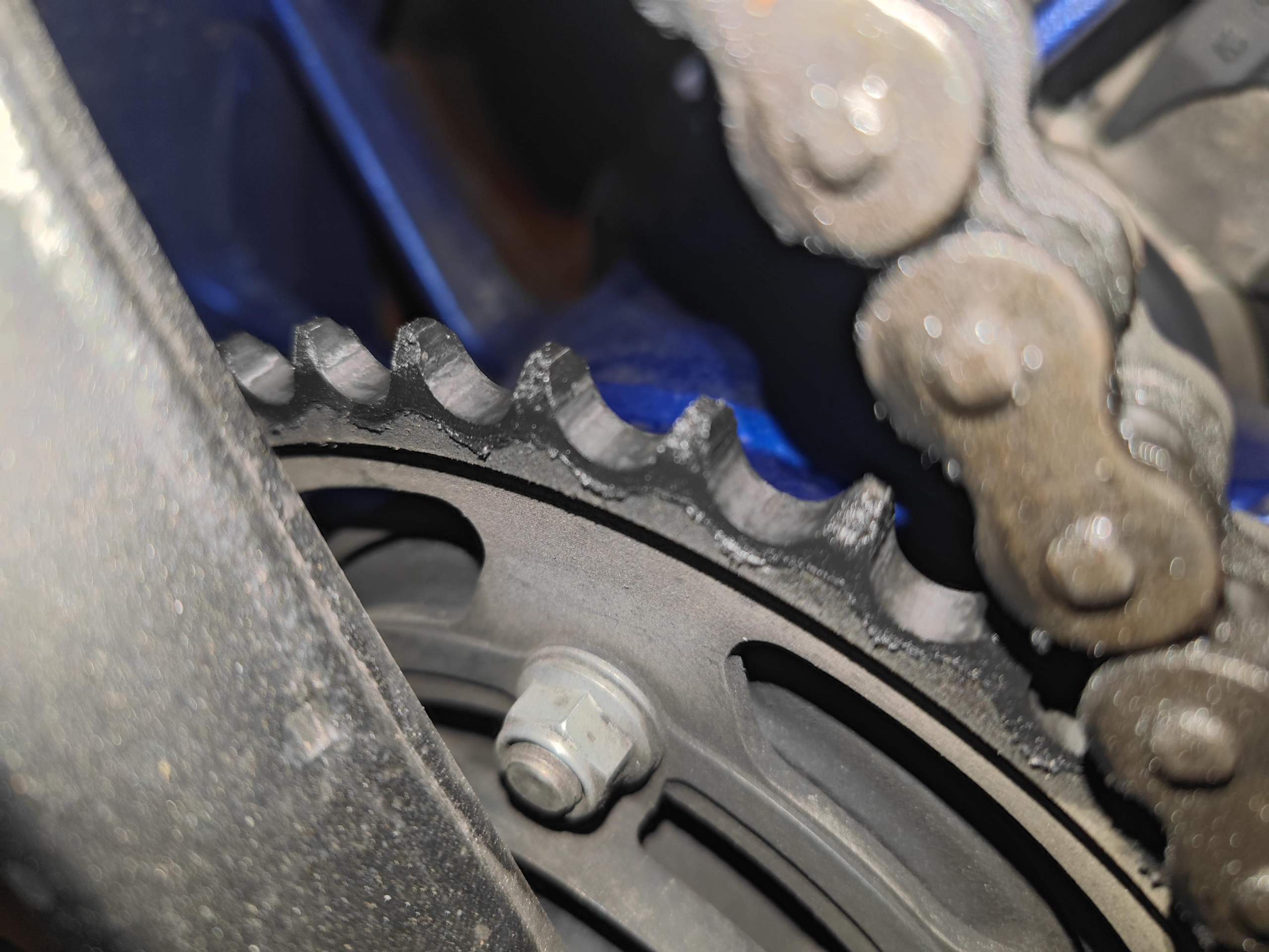 Ist der Kettensatz am Motorrad durch? (Reparatur, Kette, Verschleiß)
