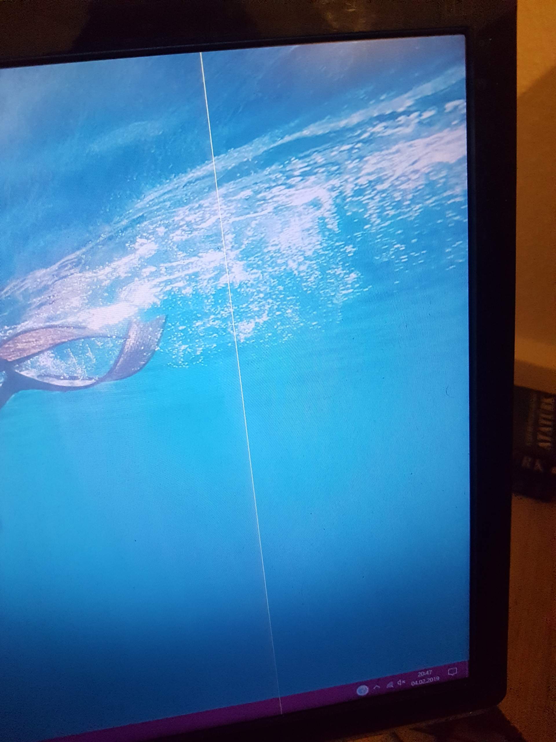 İst der Monitor defekt, wenn ja kann man es selber reparieren ...