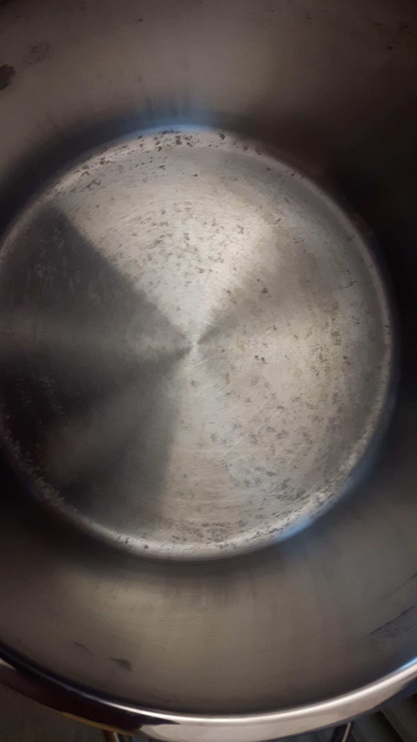 Ist der Topf noch benutzbar? (Spülmittel, Beschichtung, Scheuermilch)