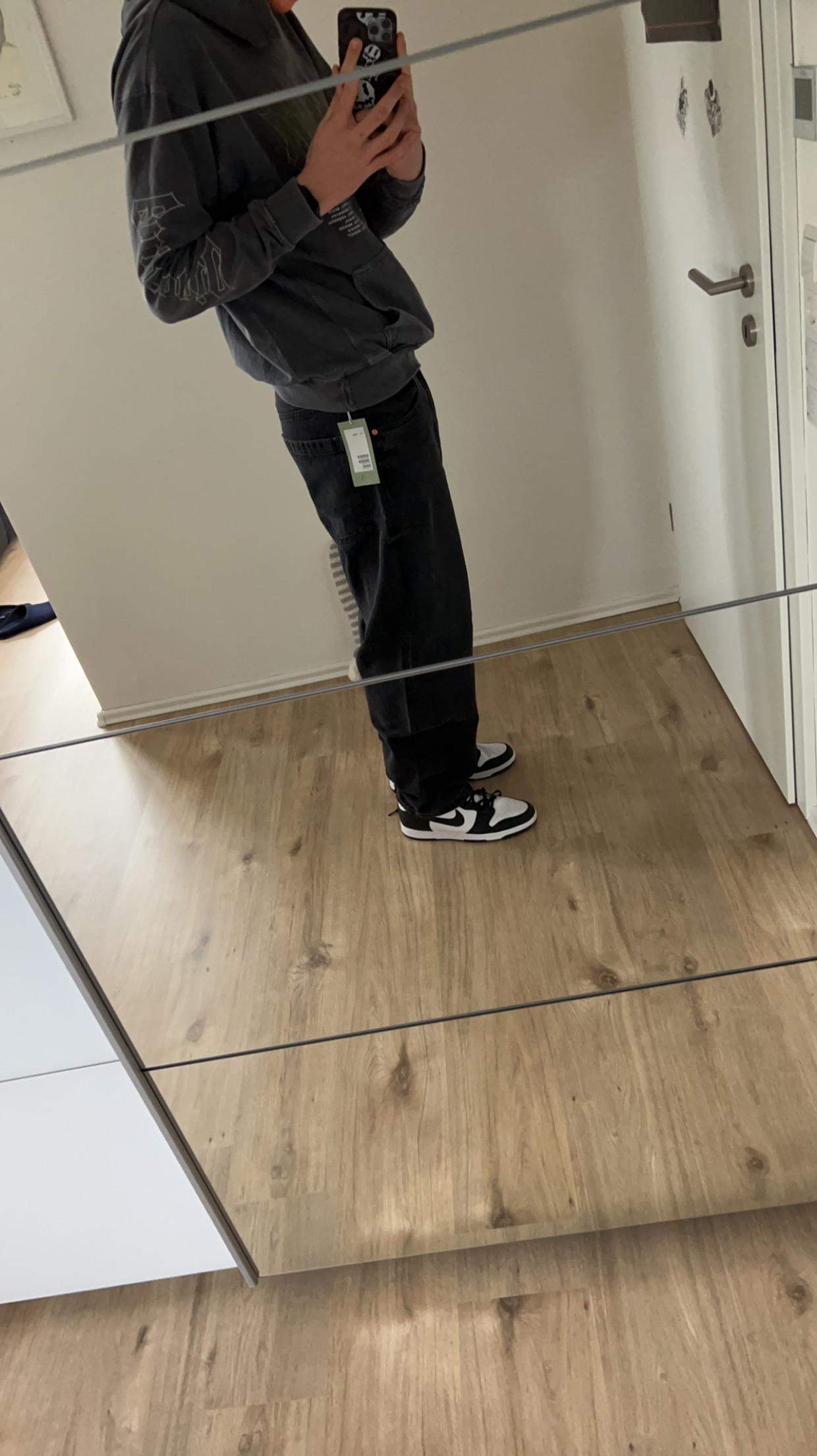 Ist die Hose schon zu groß? (Jungs, Kleidung, Mode)