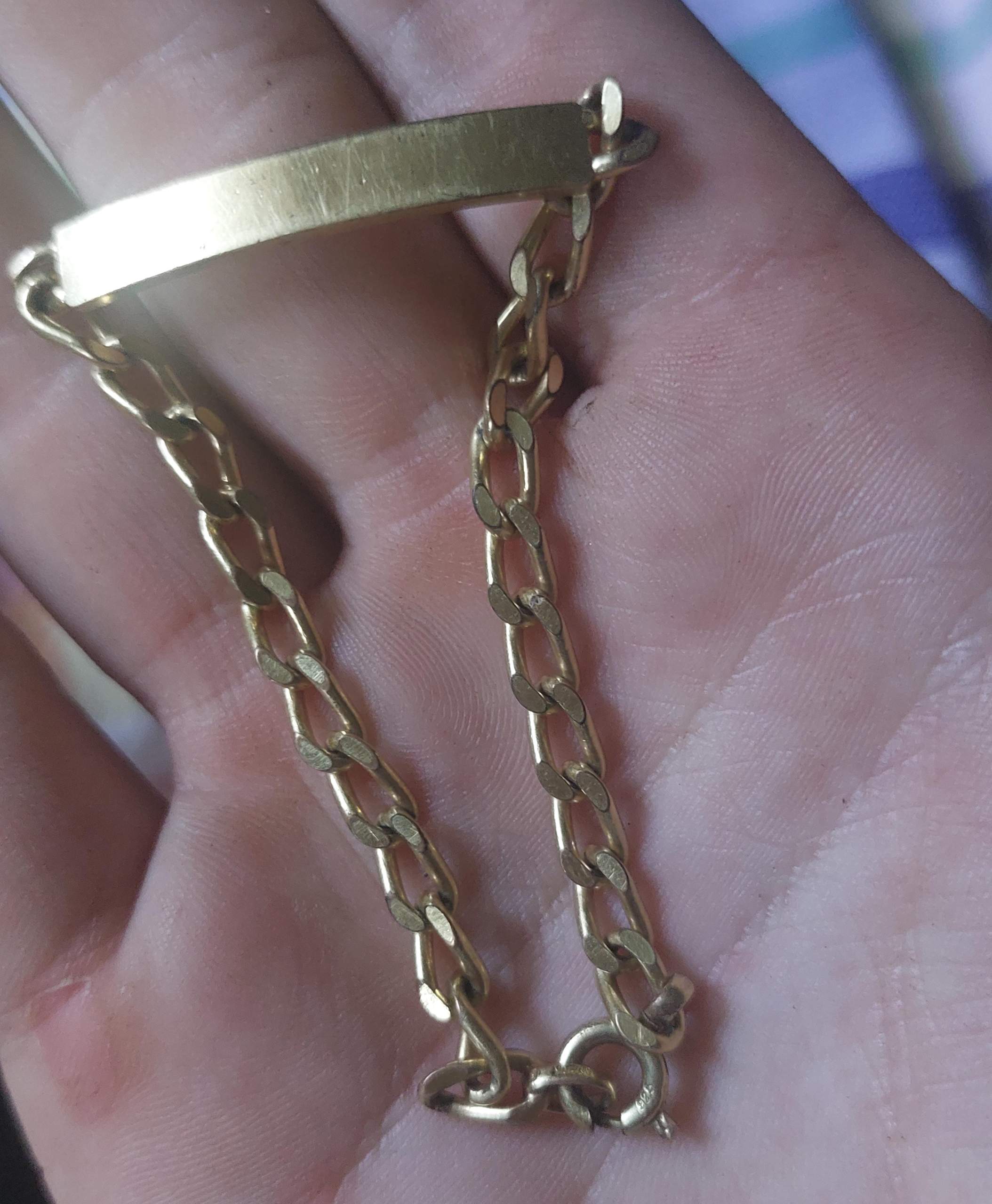 Ist die Kette aus Gold? (Schmuck, Wert, Silber)