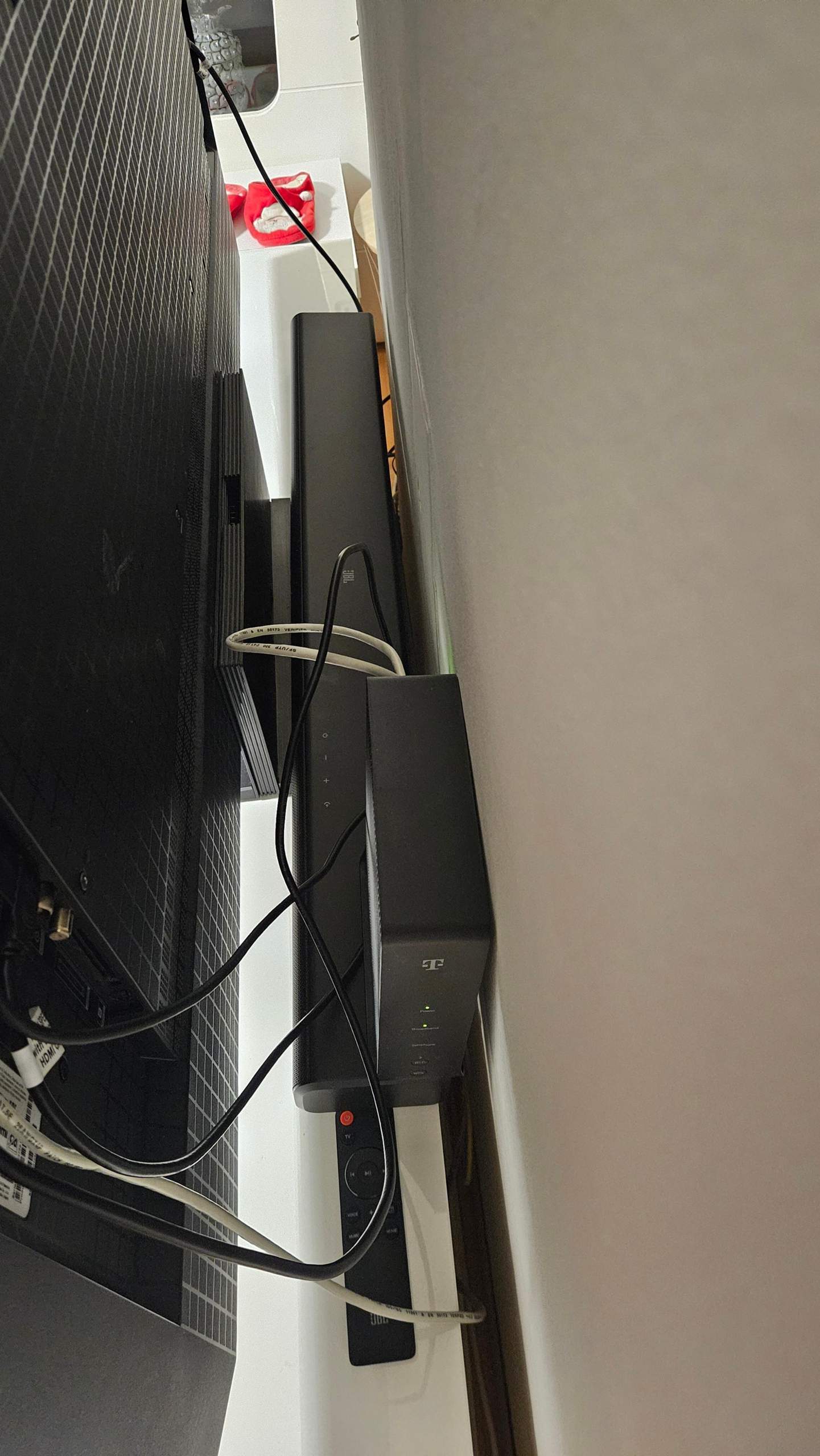 Ist die Position meiner Soundbar so in Ordnung? (Sound, Audio, Kabel)