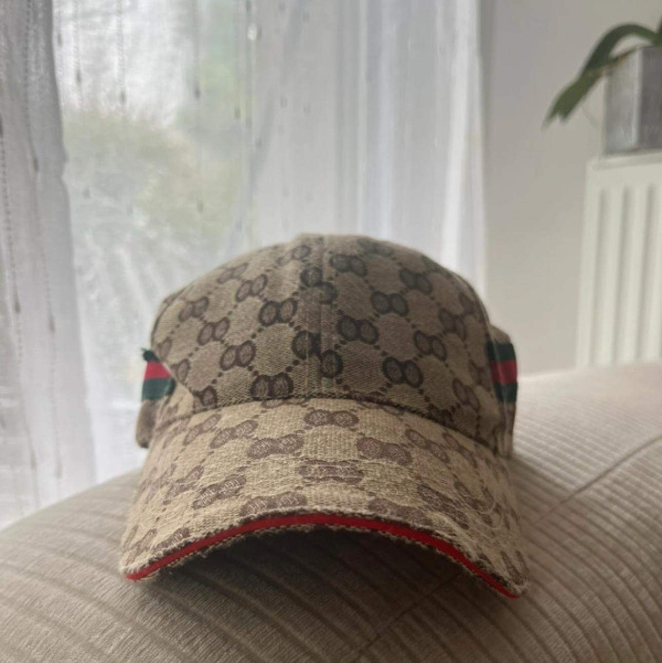Ist diese Gucci Cap echt oder gab es so eine Gucci Cap mal? (Kleidung ...