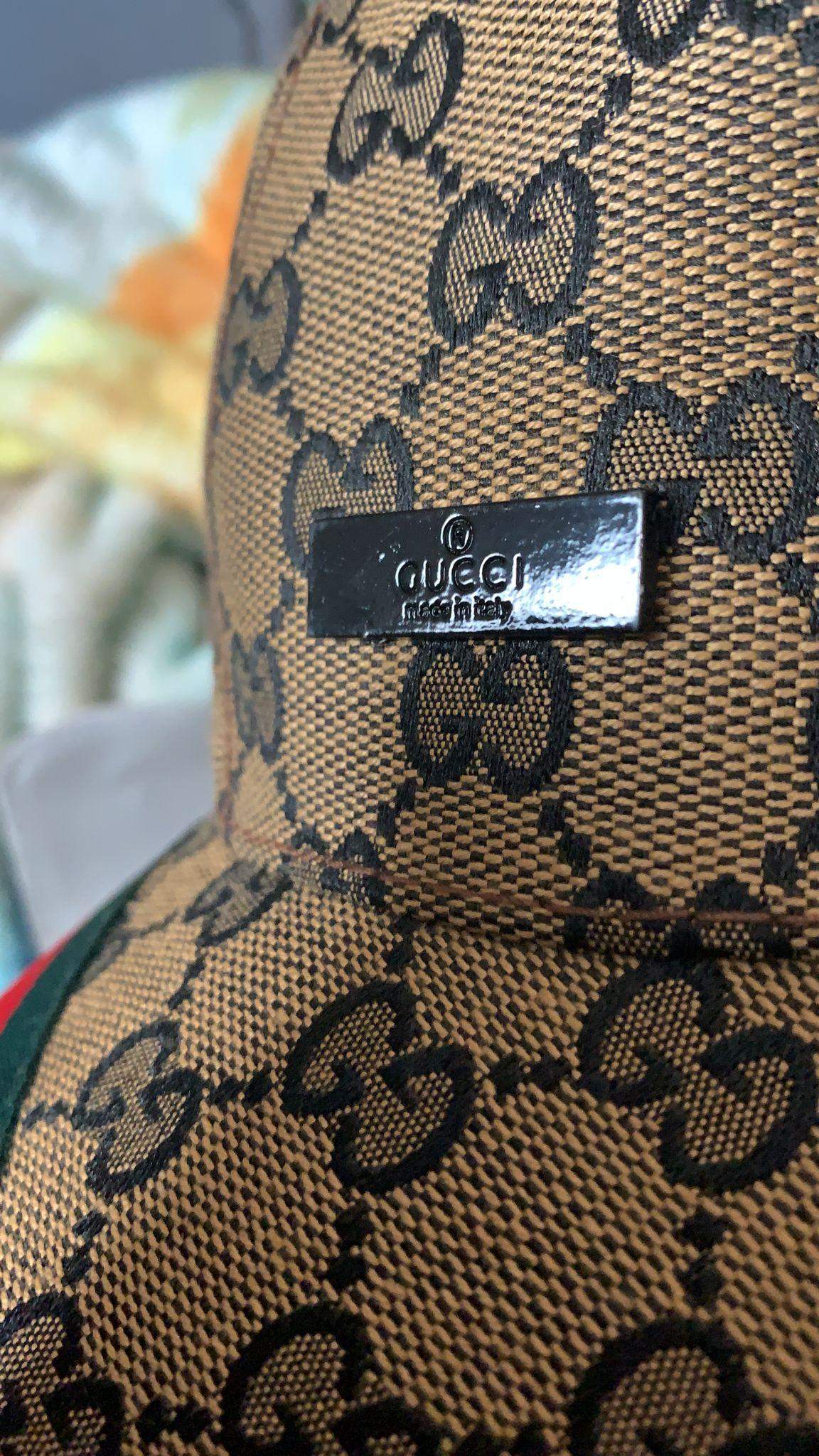 Ist diese gucci cap fake? (Mode)