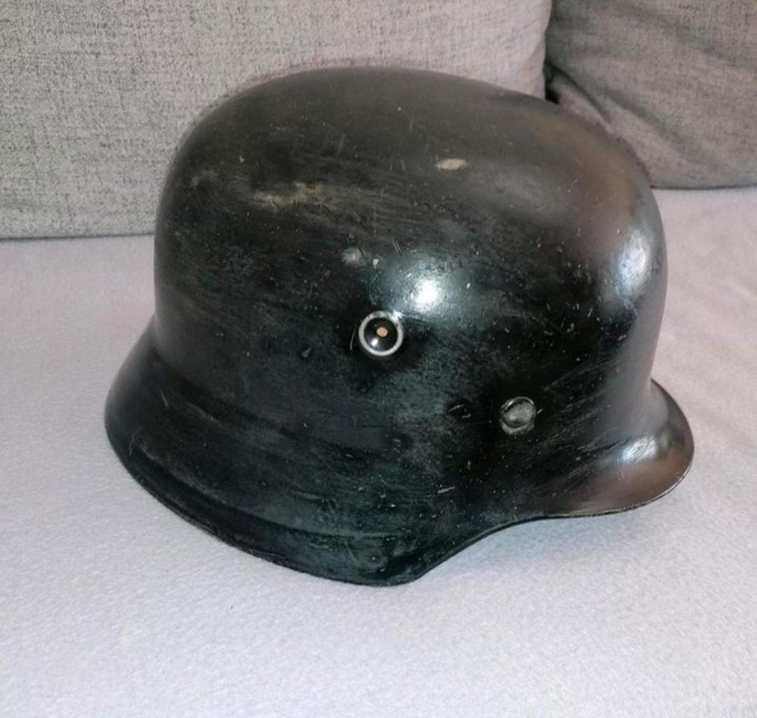 Ist dieser Helm aus dem 2. Weltkrieg? (Krieg, Militär, Zweiter Weltkrieg)