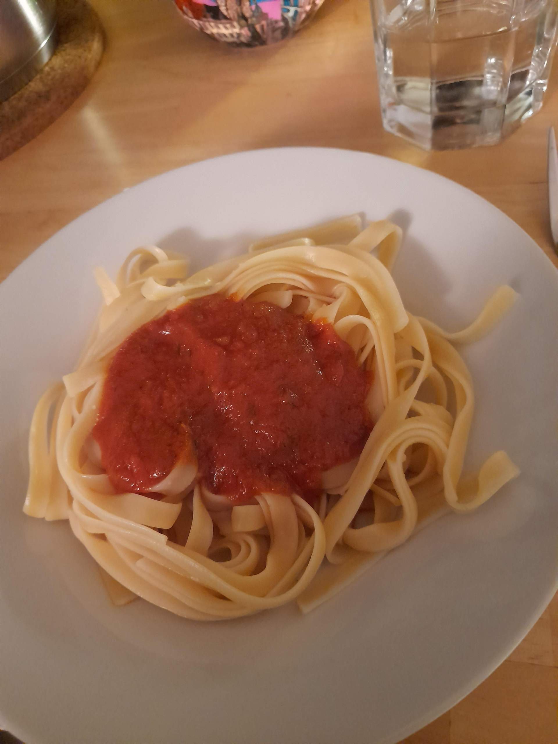 Kalorien von dem Teller? (Nudeln)