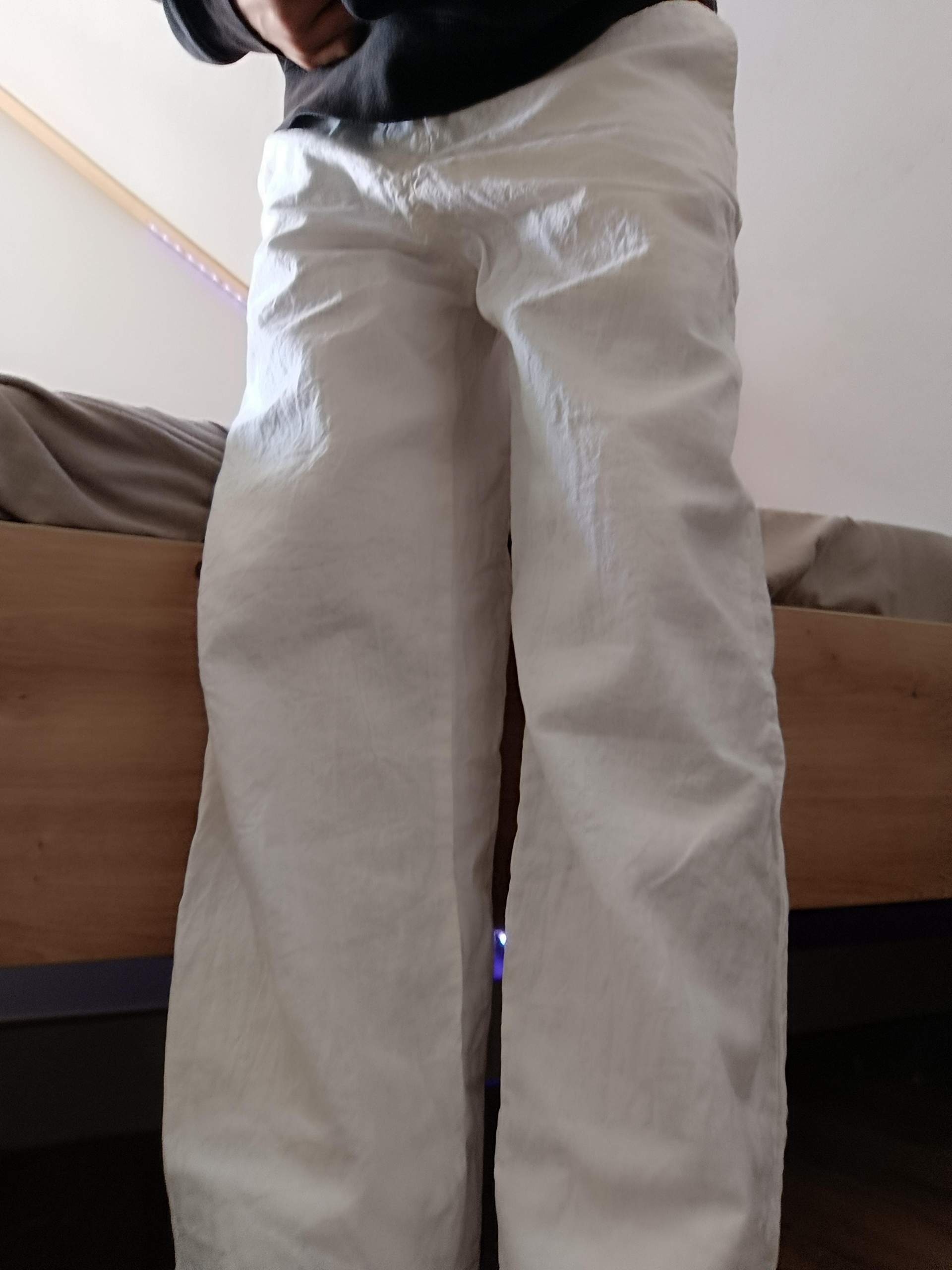 Kan man mit so einer Hose in die schule? (Mädchen, Frauen, Jungs)