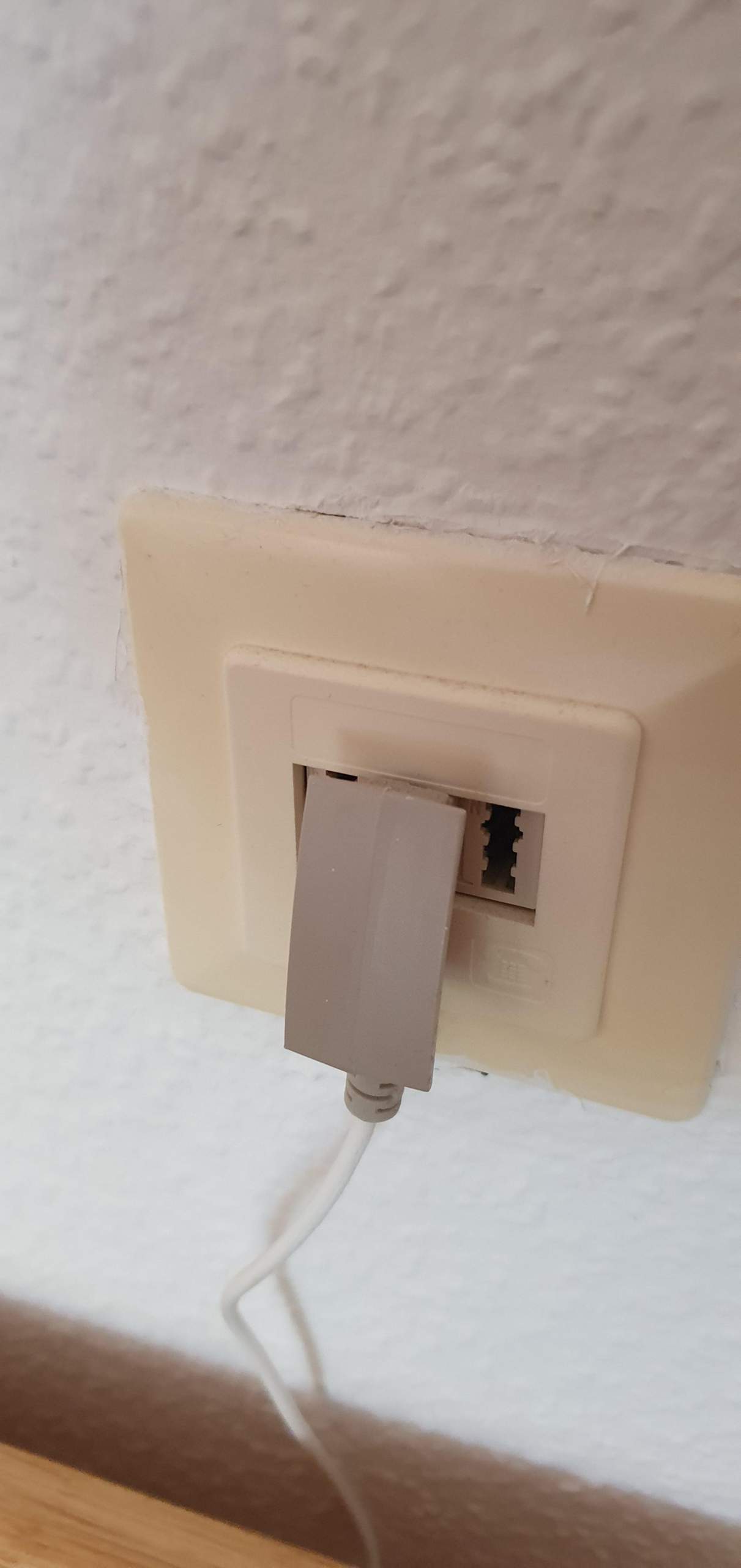 Kann ich mit dieser Dose Internet empfangen? (Router, WLAN-Router)