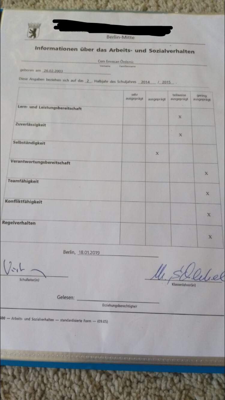 Kann ich mit so einem Sozialverhalten Zeugnis ein Beruf finden😂😂😂 ... Kann ich mit so einem Sozialverhalten Zeugnis ein Beruf finden😂😂😂 ...