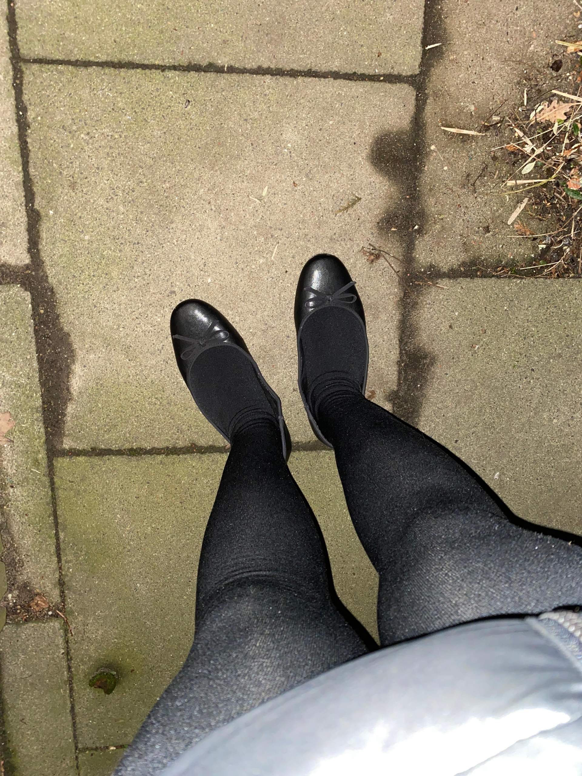 Kann ich so in die Bahn einsteigen und so viele Menschen? (Outfit ...