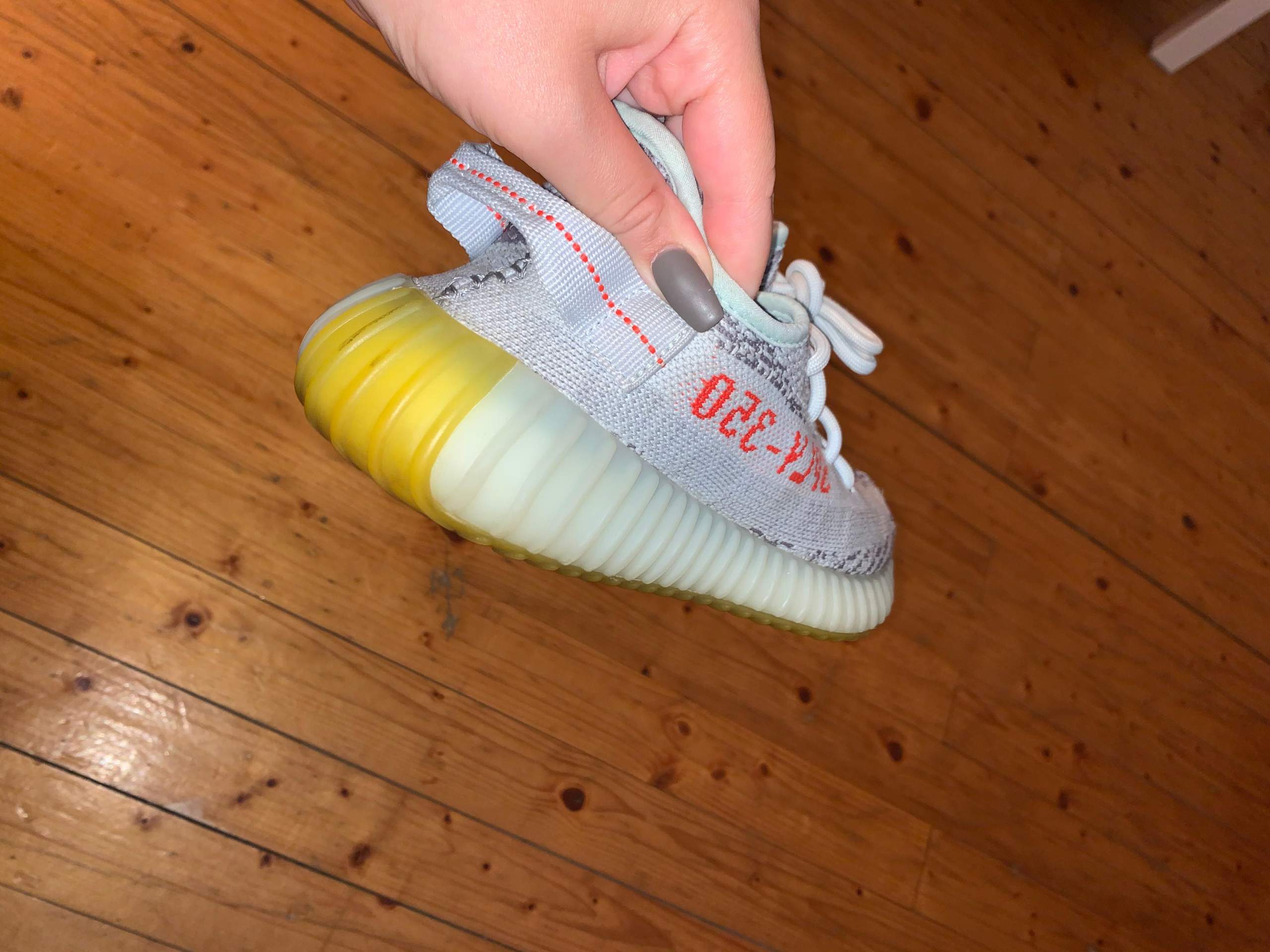 Kann jemand sagen ob die yeezys echt sind? (Fake, Yeezy)