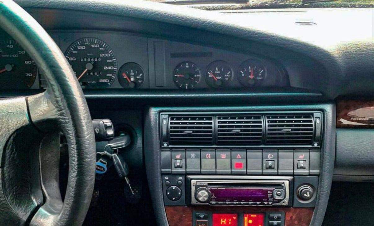 Kann man das Cockpit des Audi 100 c4 Avant in den B5 bauen? (Werkstatt)