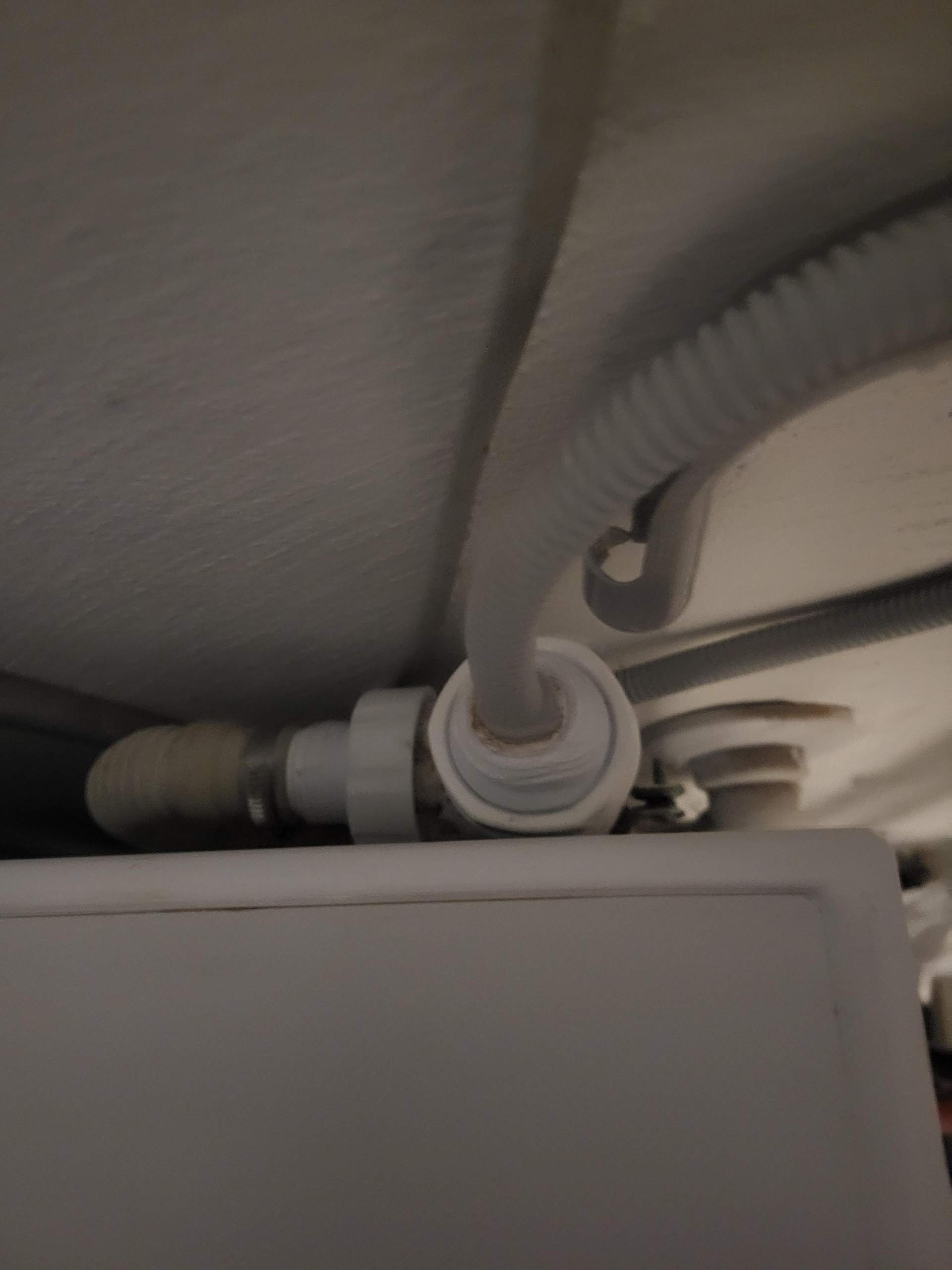 Kann man das so anschließen? (Waschmaschine, Trockner, Abfluss)