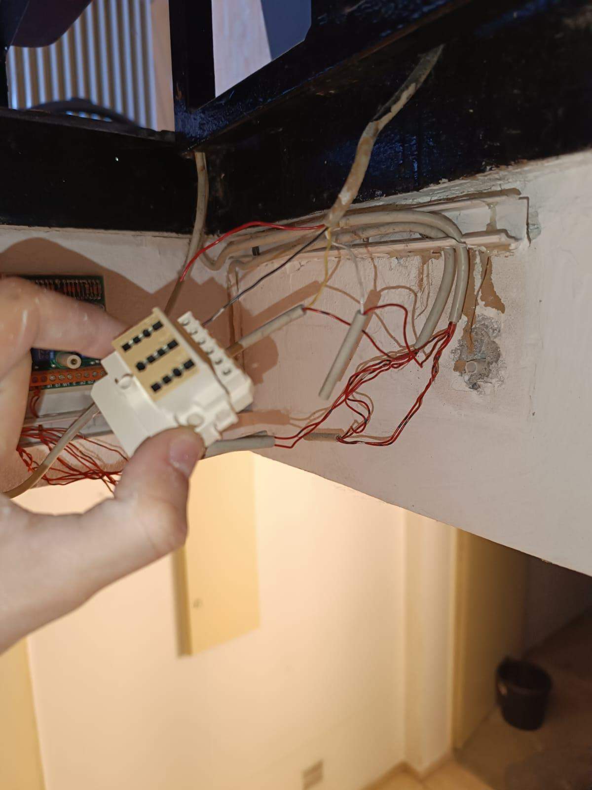 Kann man mit diesen Kabel eine neue DSL Dose installieren? (Internet ...