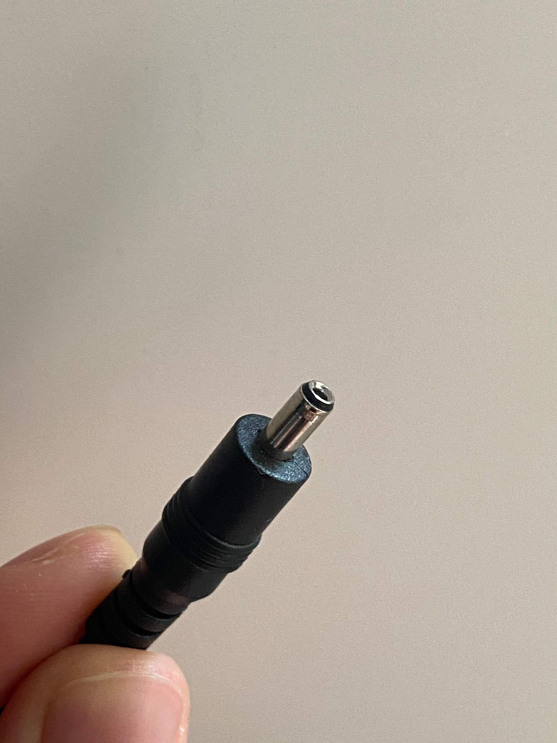 Kann mir einer sagen was für ein Stecker das ist? (Akku, Kabel)