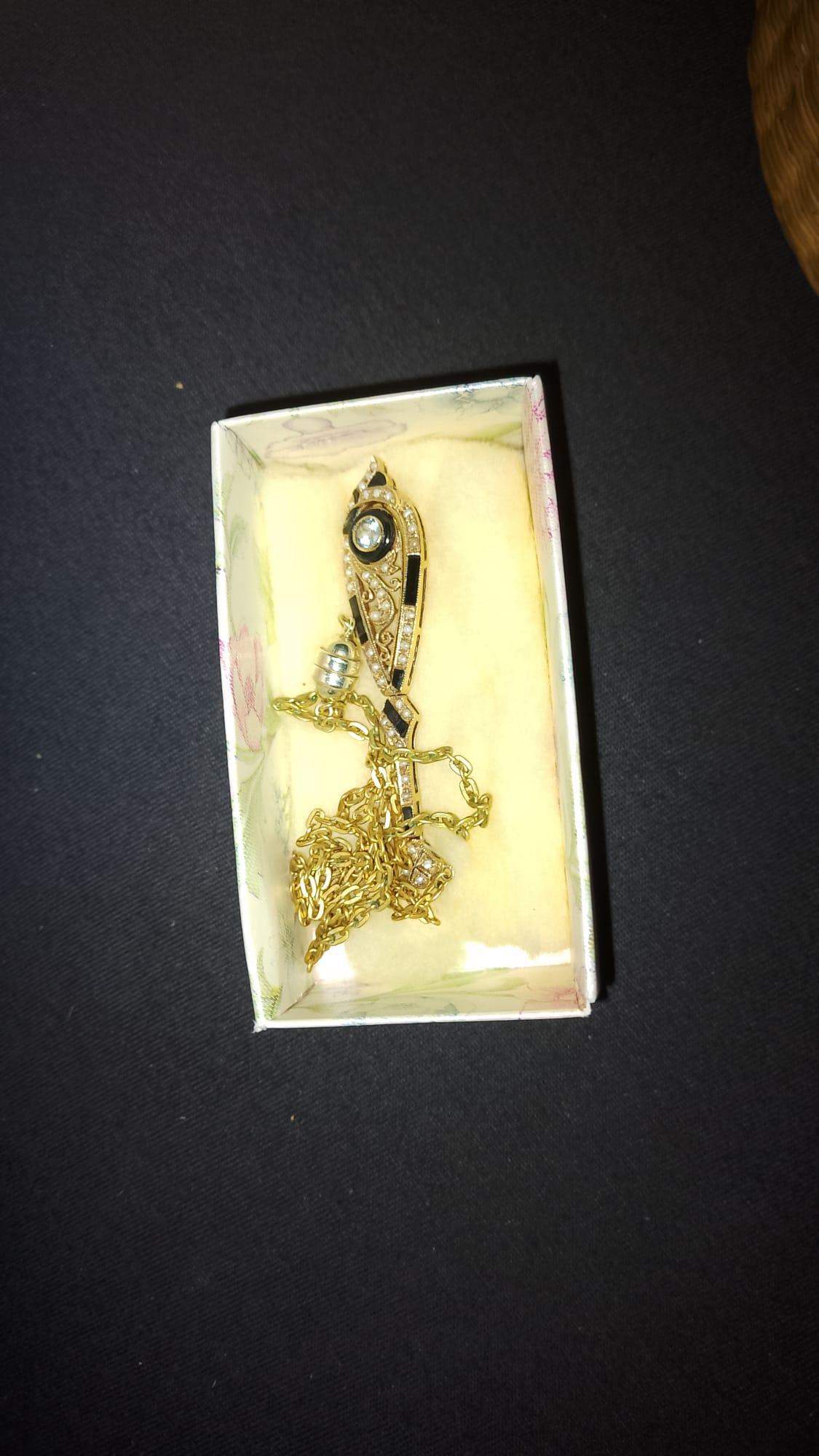 Kann mir jemand bei dieser Kette helfen und Informationen geben? (Wert ...