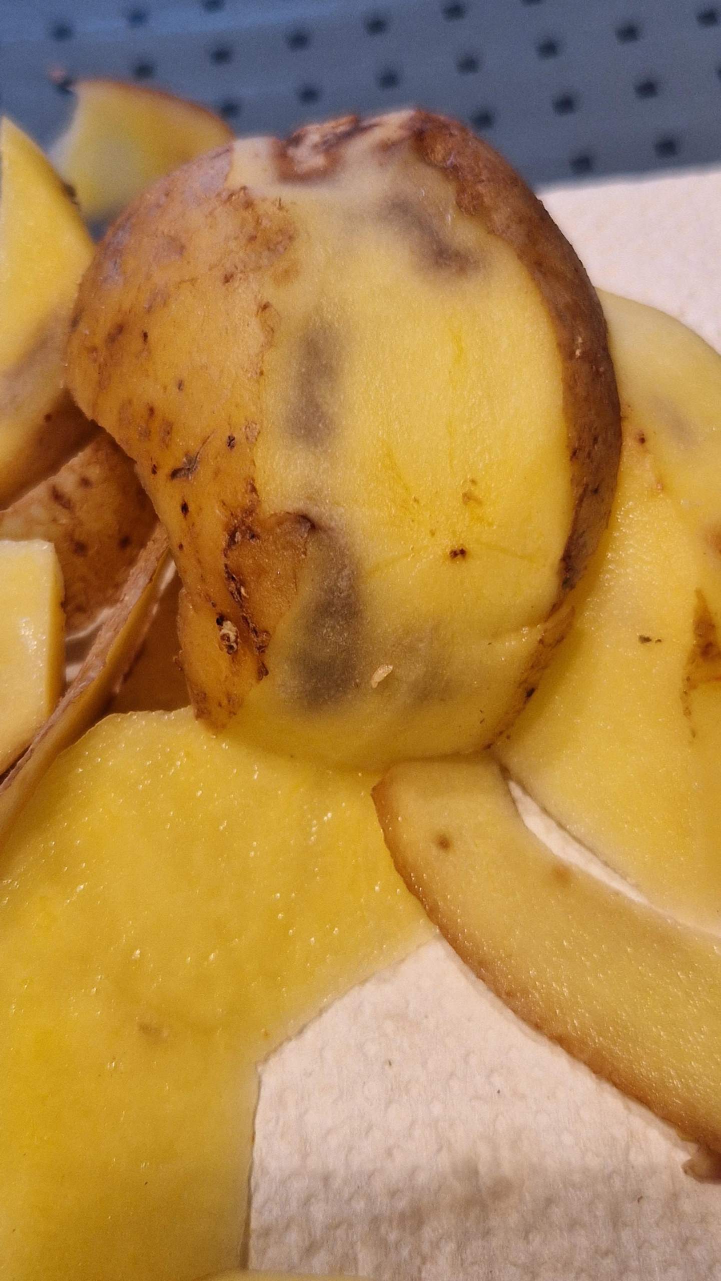 Kartoffeln mit dunklen Flecken? (Gemüse)