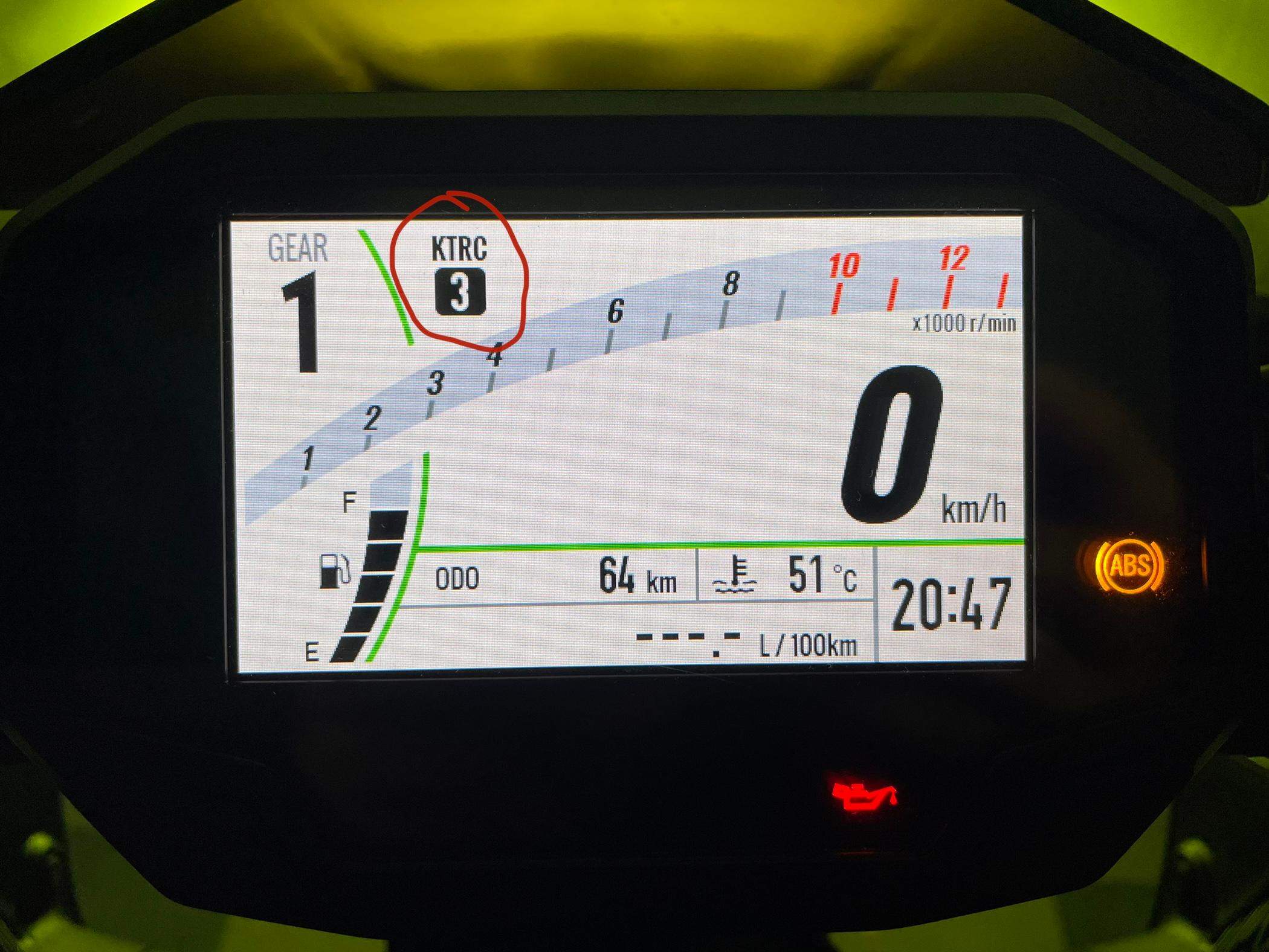 Kawasaki z900 Display zeigt nur KTRC und keine Fahrmodis?