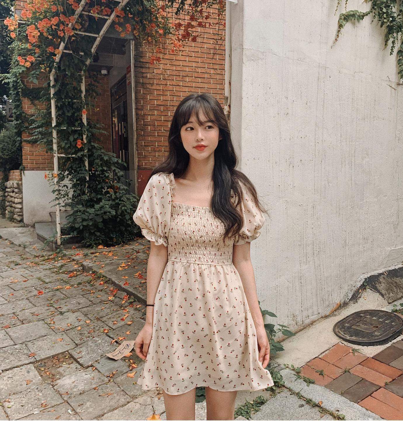 Kleider (Frauen)? (Mädchen, Kleidung, Mode)