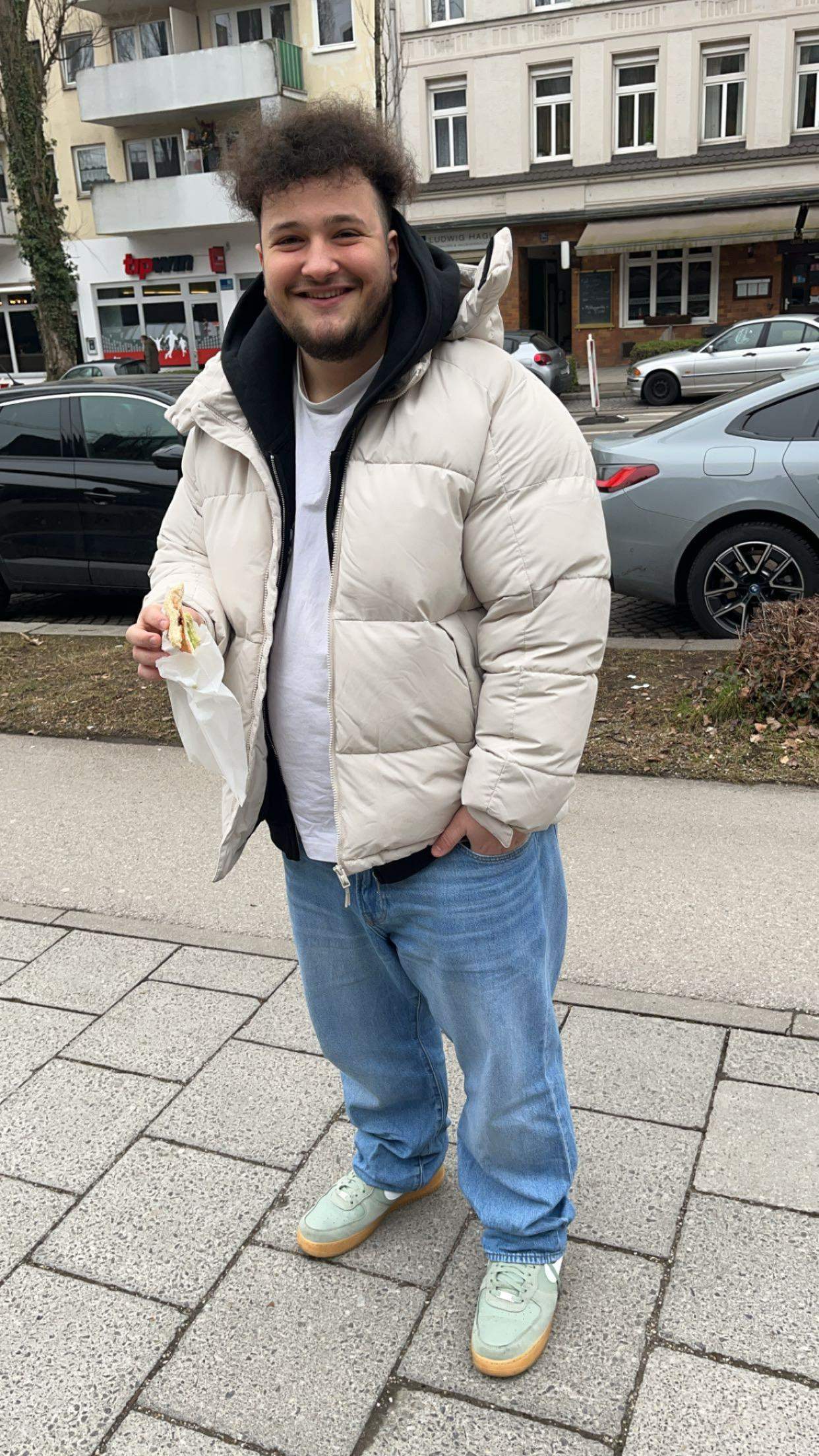 Kollege findet sich unattraktiv? (Liebe, Mädchen, Sex)