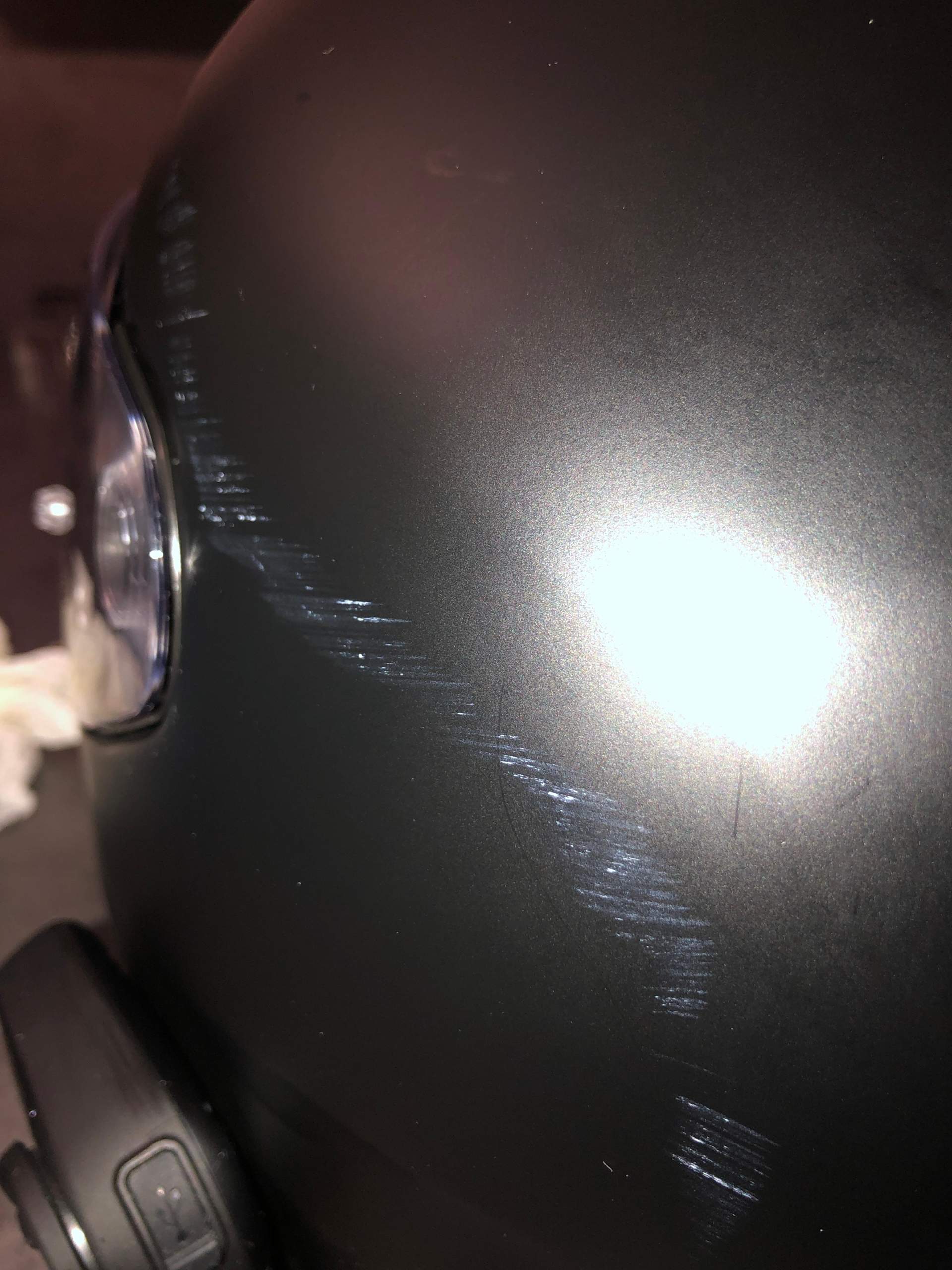 Kratzer wegbekommen motorradhelm? (Kratzer entfernen)