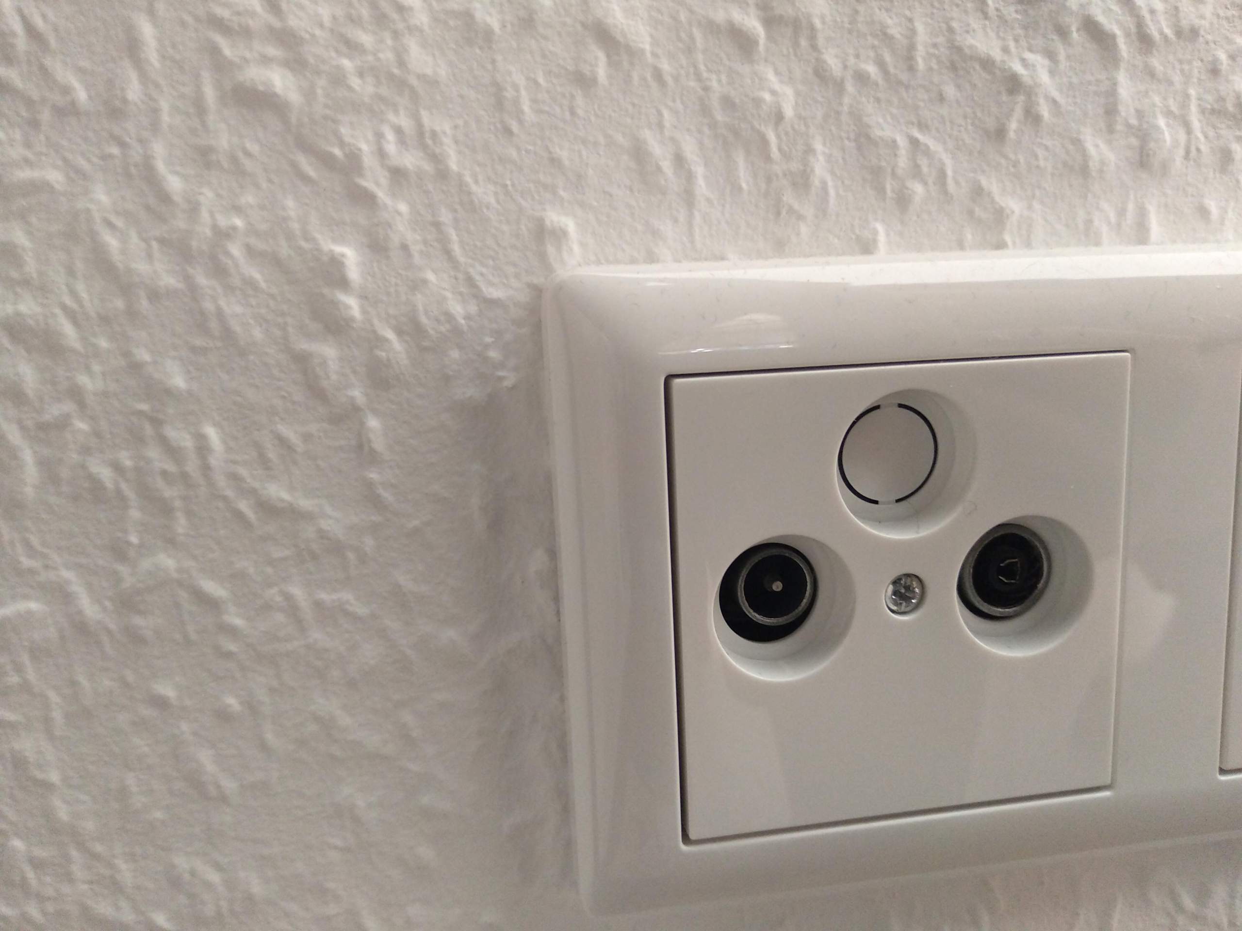 Lässt sich mit dieser Buchse Kabel-Internet anschließen? (Vodafone)