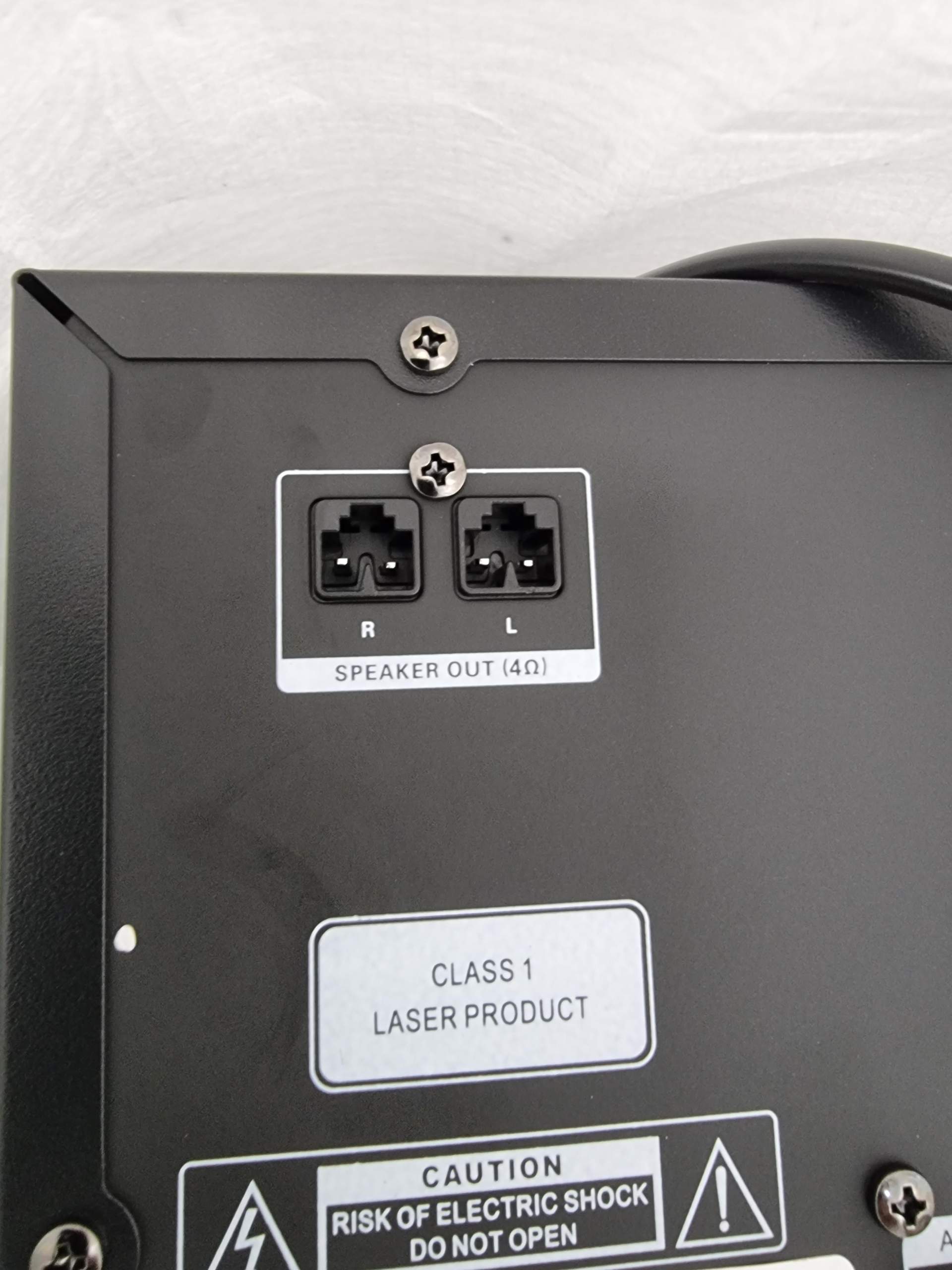 Lautsprecher Stecker? (Technik, Technologie, HiFi)