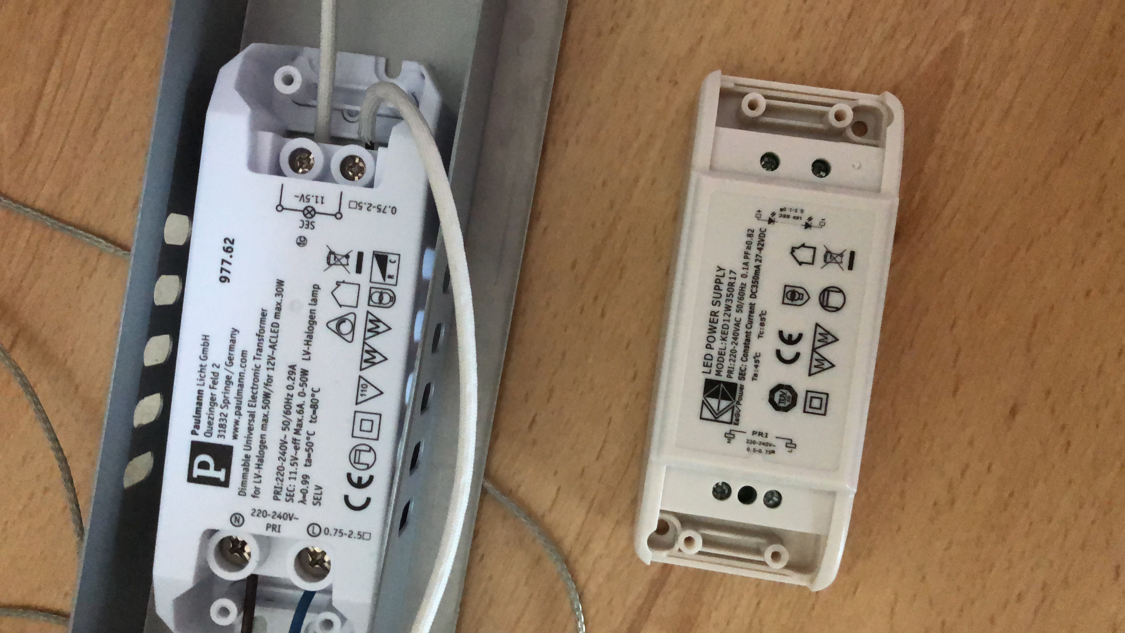 LED Lampe geht trotz neuem Trafo nicht an, frage an die Elektriker ... LED Lampe geht trotz neuem Trafo nicht an, frage an die Elektriker ...