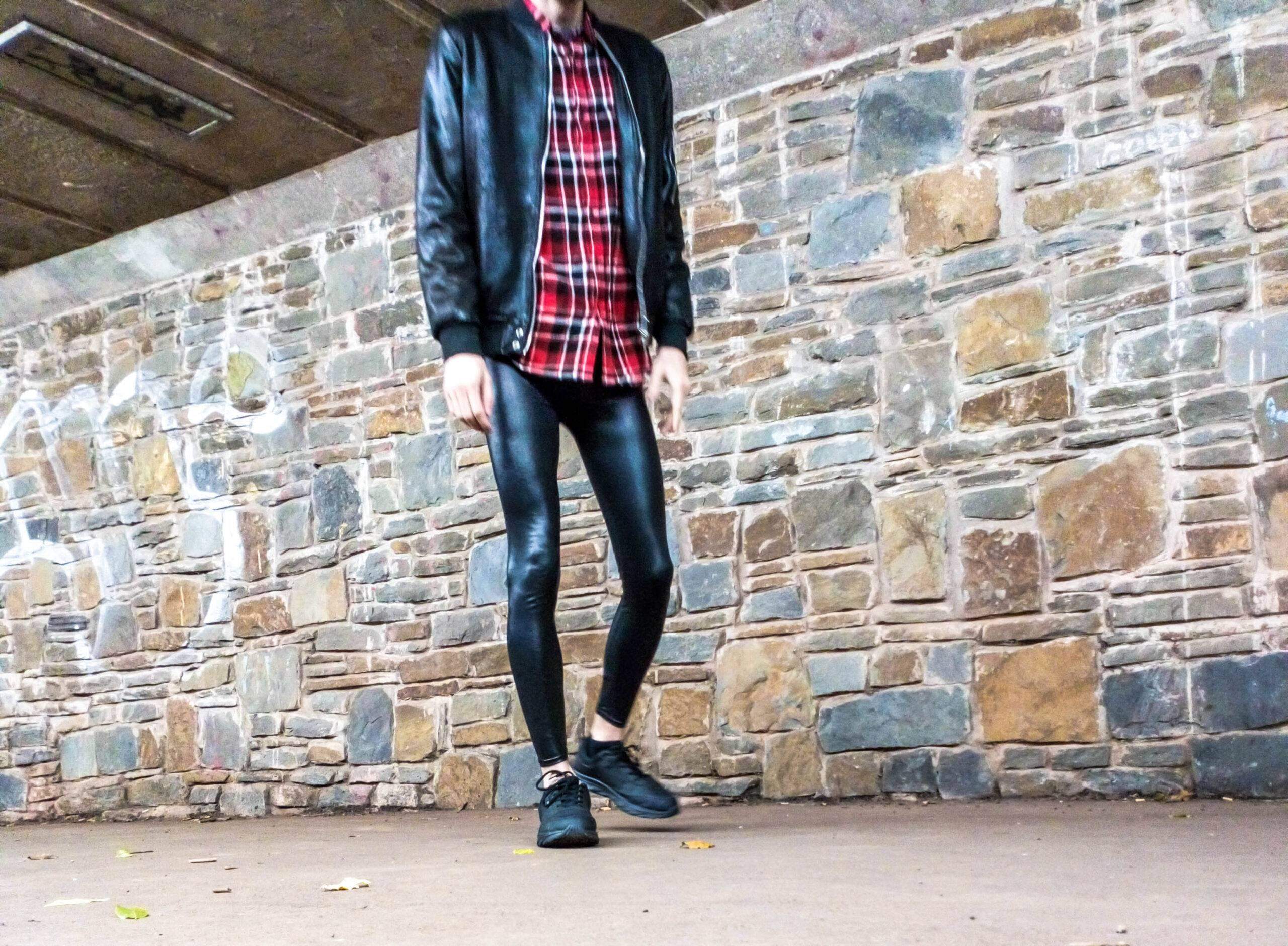 Lederleggings als junger Mann? (Jungs, Männer, Kleidung)