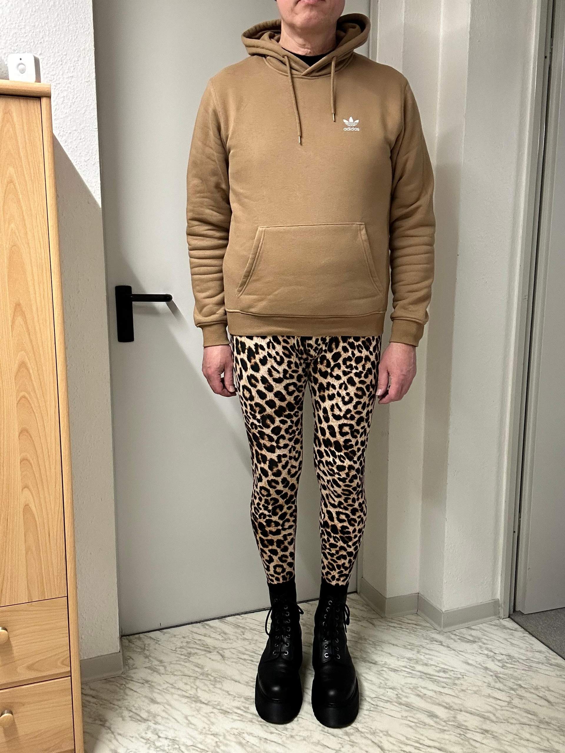 Leggings mit Leoparden Muster? (Leggins, Leoparden-Muster)