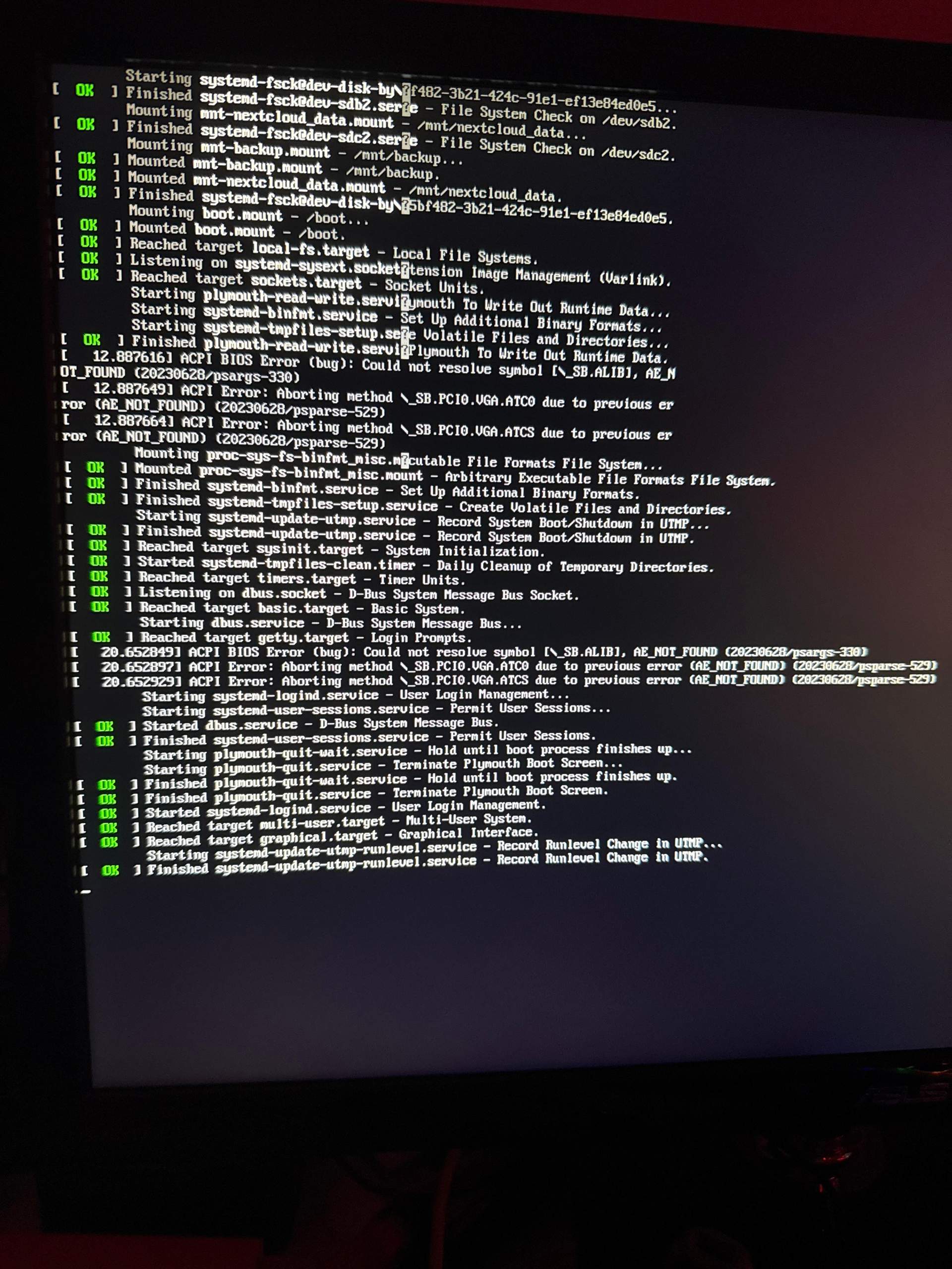 Linux Server /etc. ersetzt fehl boot? (Serverprobleme)