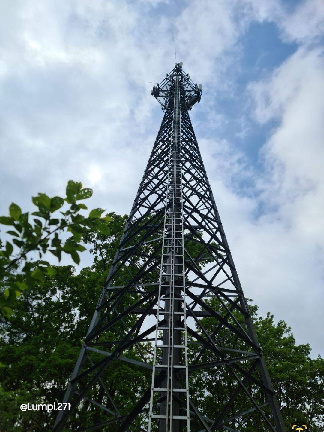 LTE Mast beklettern? (tot, Gefahr, gefährlich)