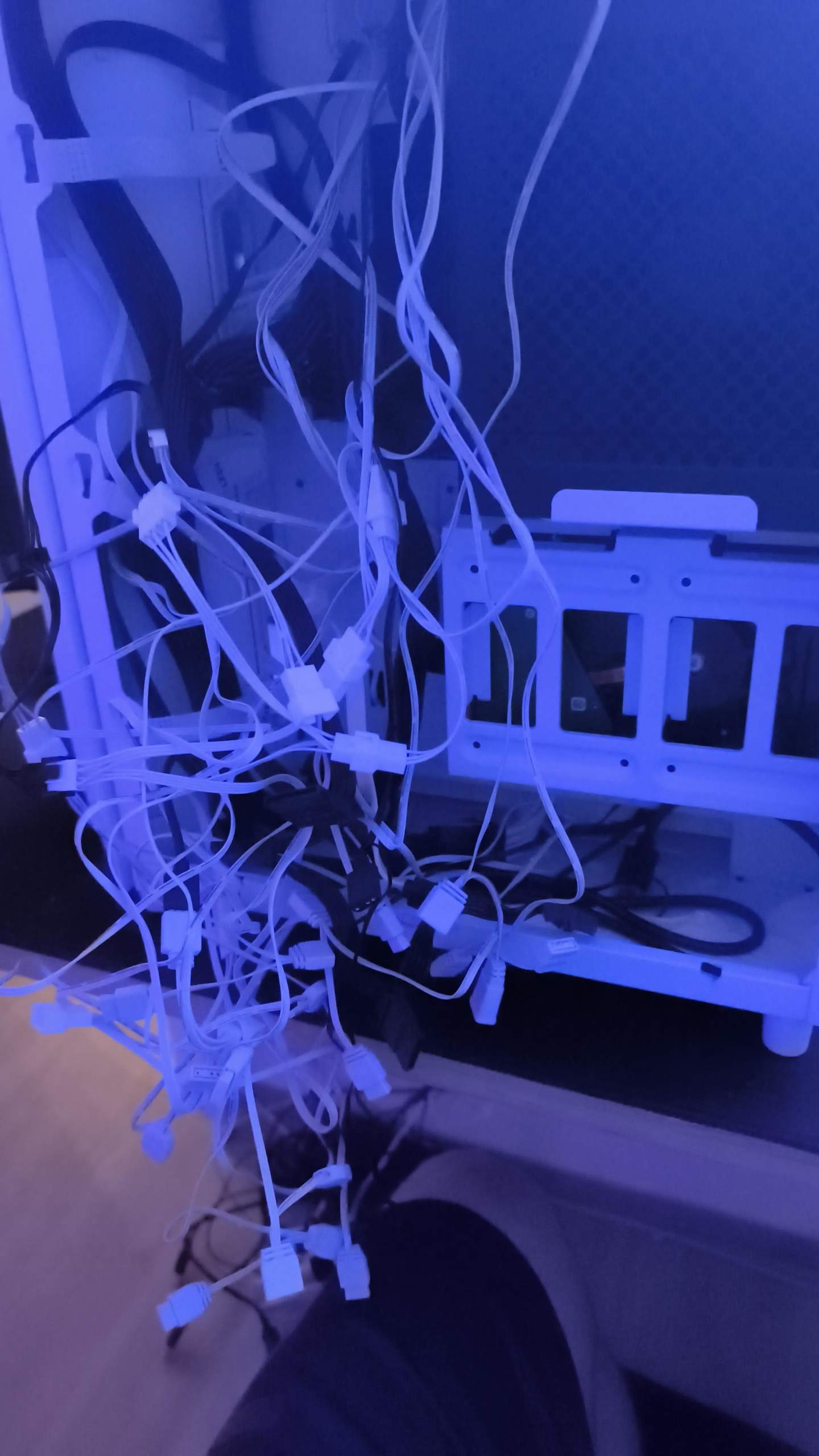 Lüfter RGB Kabel Management? (Gaming PC, Gehäuse, RGB Lüfter)