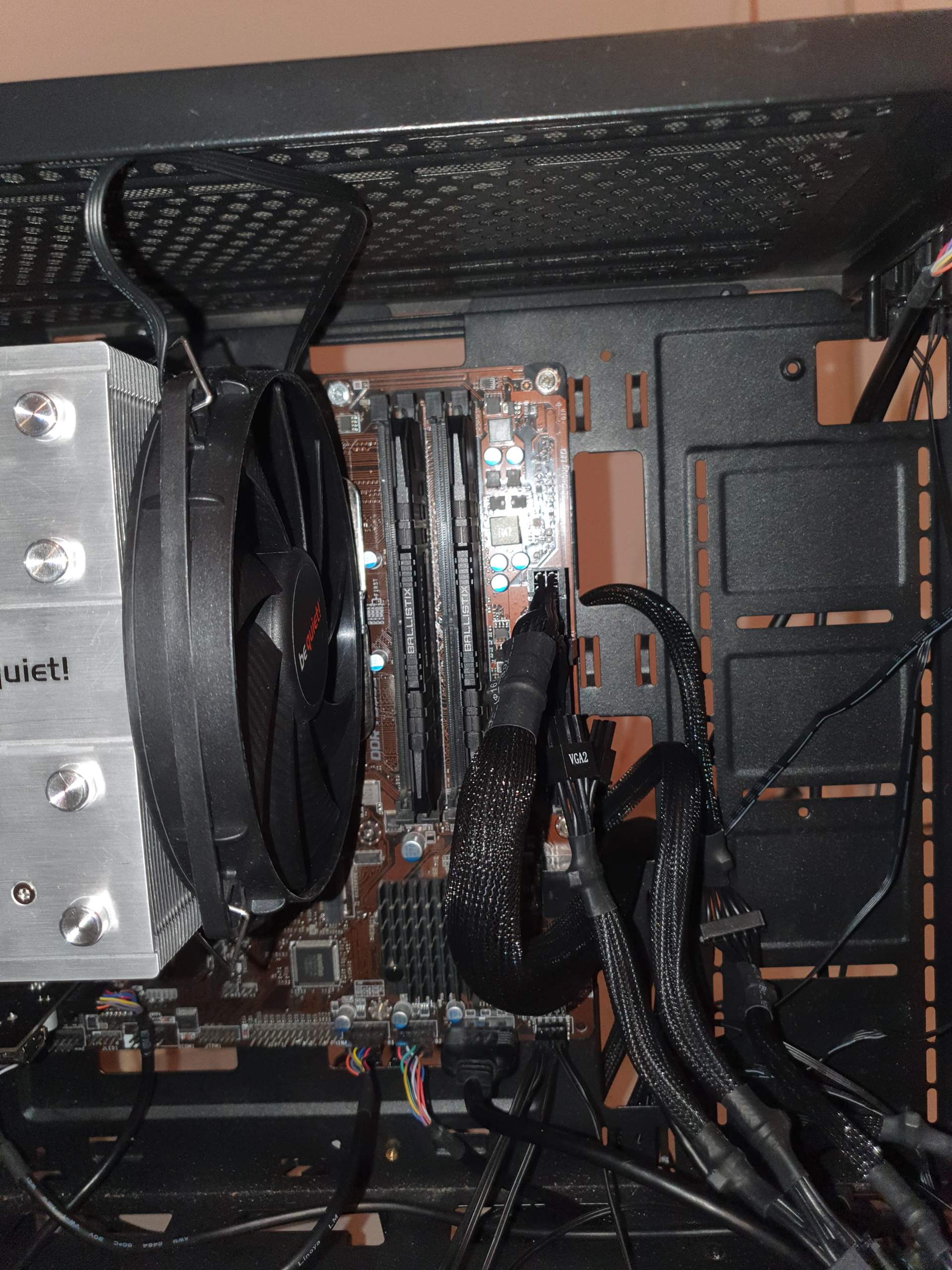 Mainboard geht nach cpu kühler wechsel und Gehäuselüfter nicht mehr an? (Strom, Netzwerk, Netzteil)