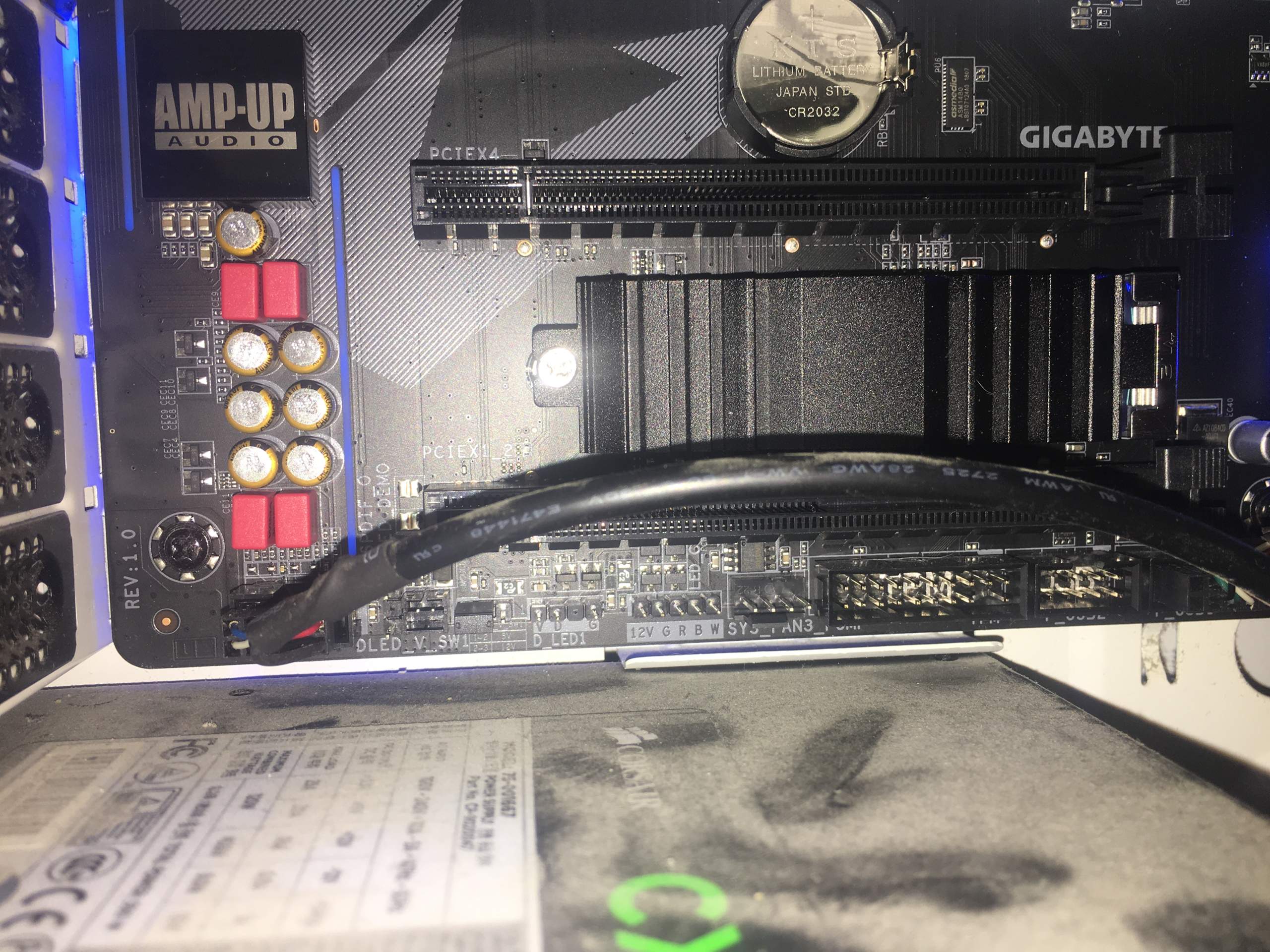 MB Rgb Anschluss Hilfe? (Computer, Technik, Spiele und Gaming)