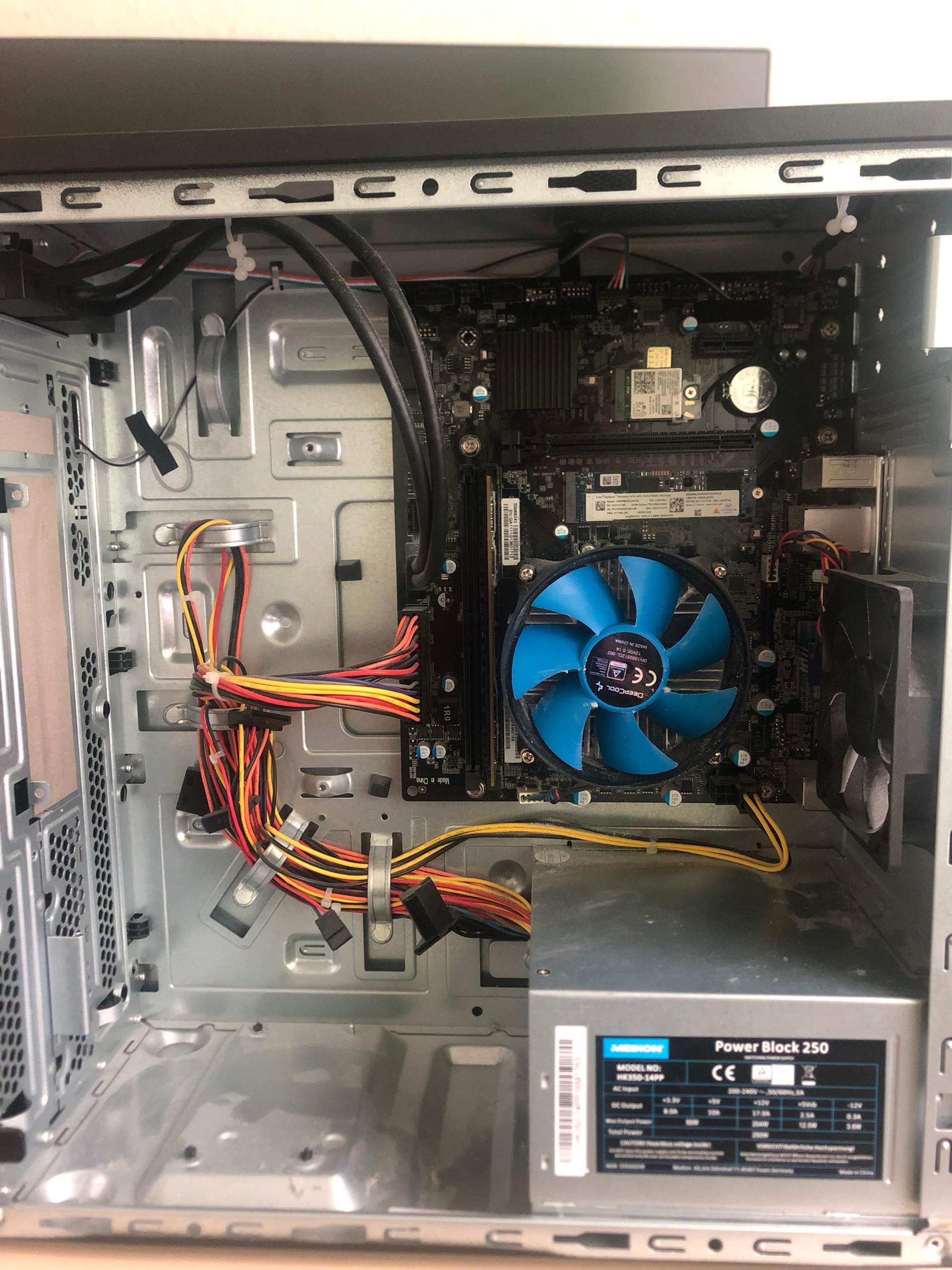 Medion Akoya E62031, Powercolor Hellhound RX 6600 einbauen? (Computer ...