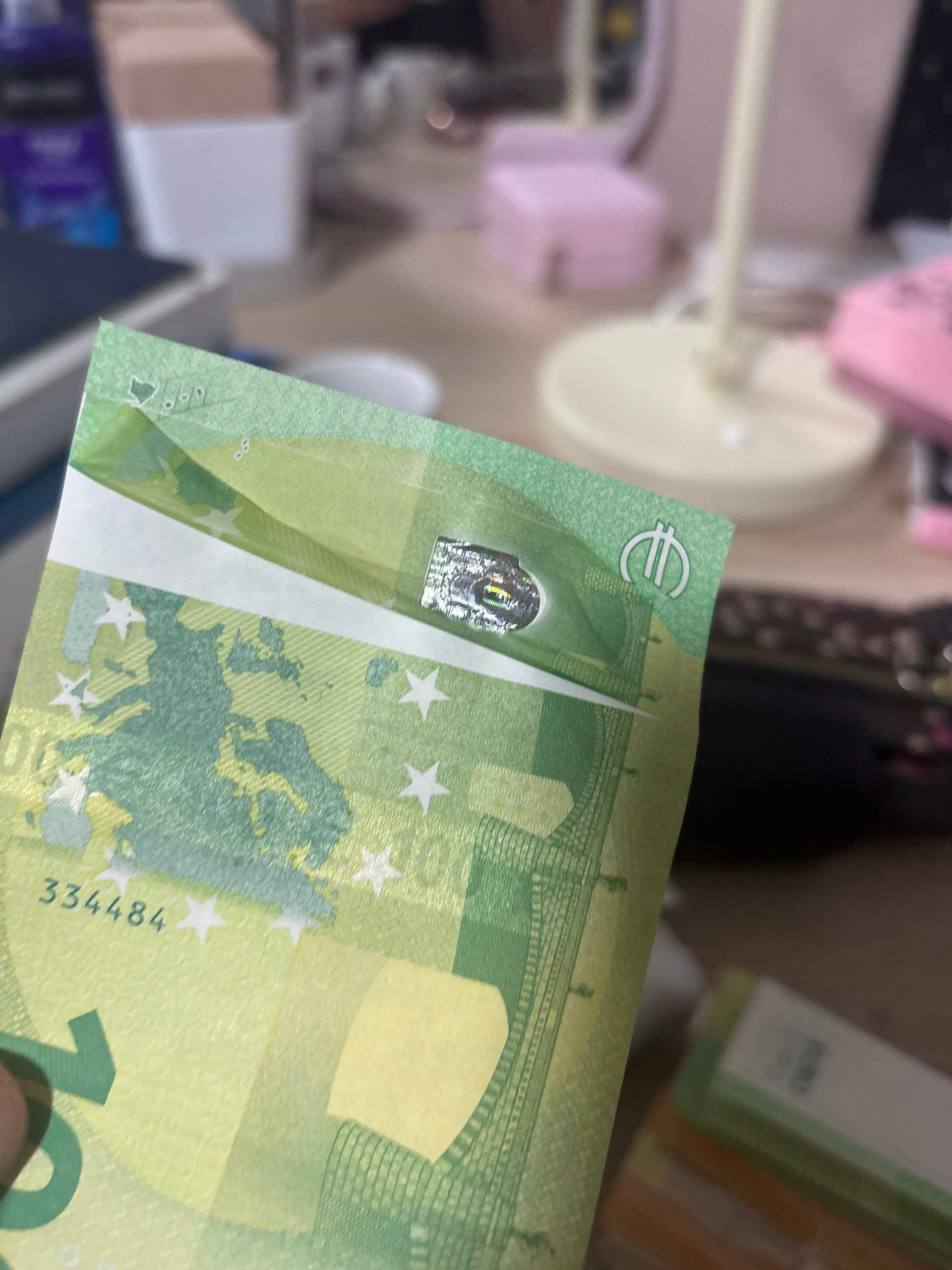 Meine Geld hat sich geblättert? (kaputt, glätten, bügeln)