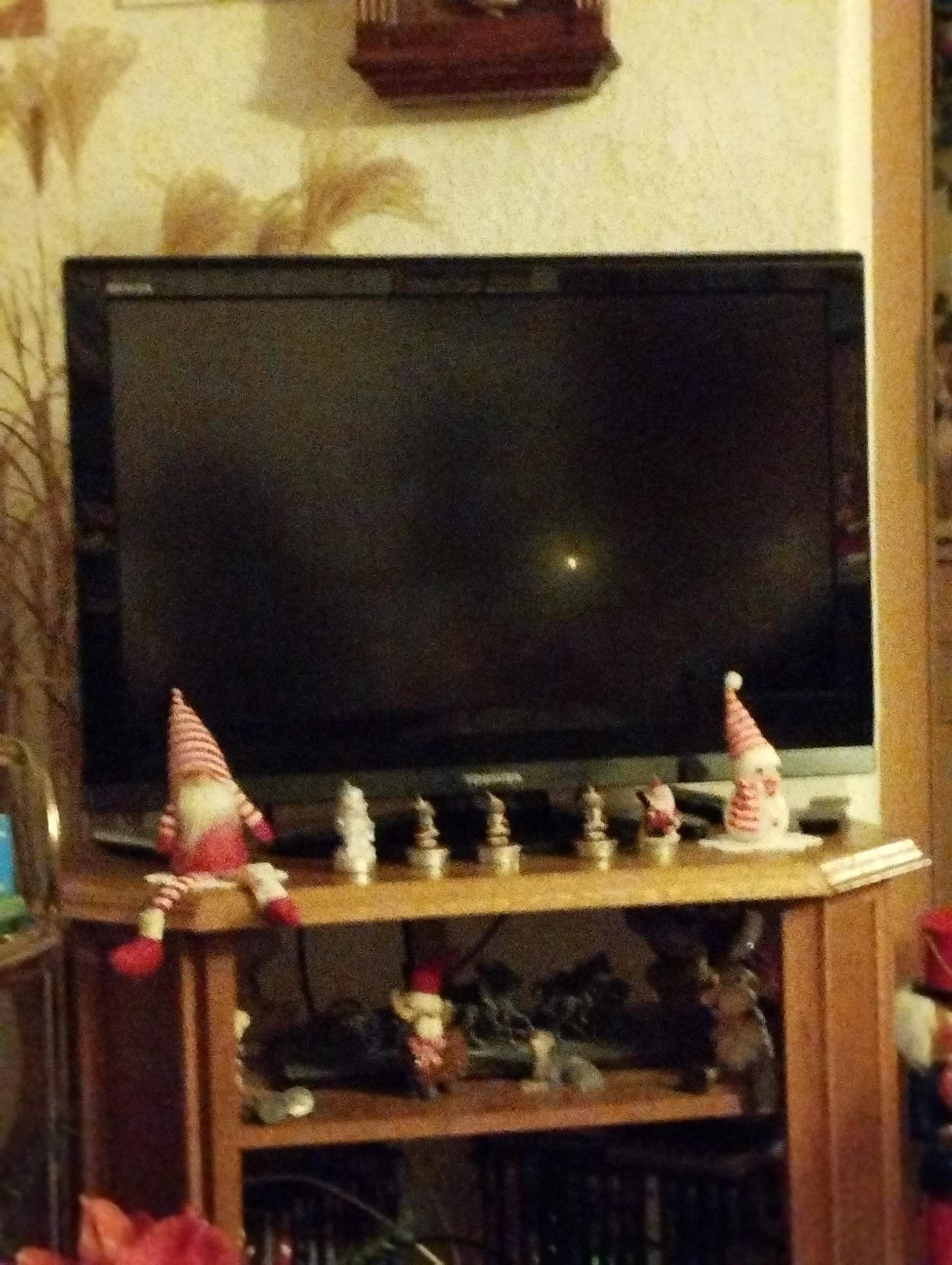 Meine Oma und Opa haben einen alten Toshiba Fernseher und ich wollte ...